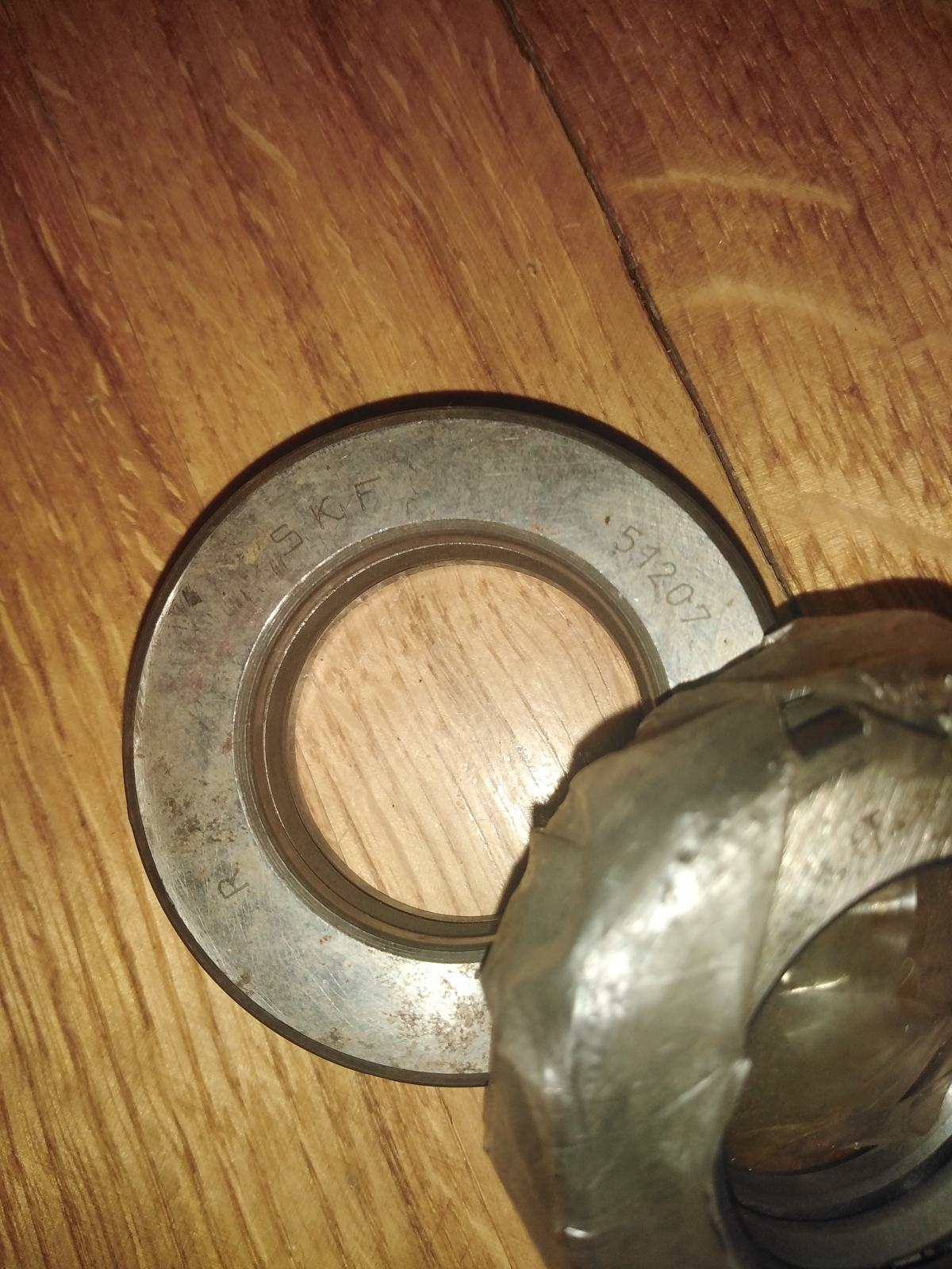 LEŽAJ AKSIJALNI 51207 SKF GERMANY