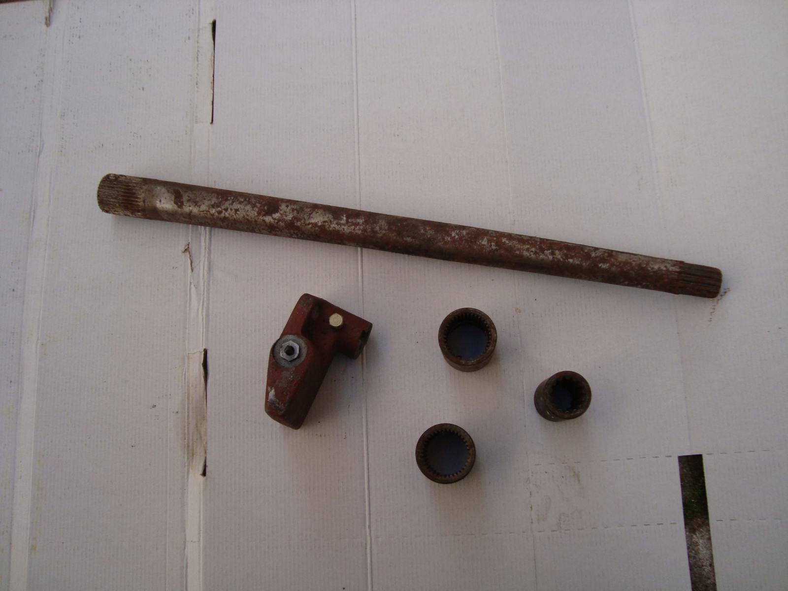 Spojnička osovina za traktor Torpedo 7506