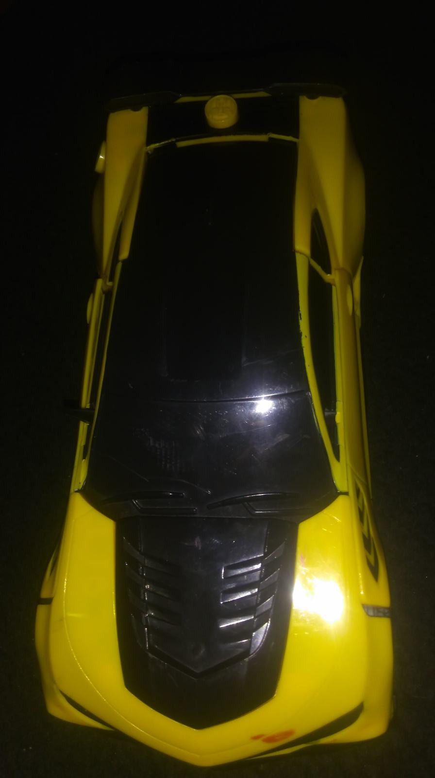 Autic,robot,transformer igracka.