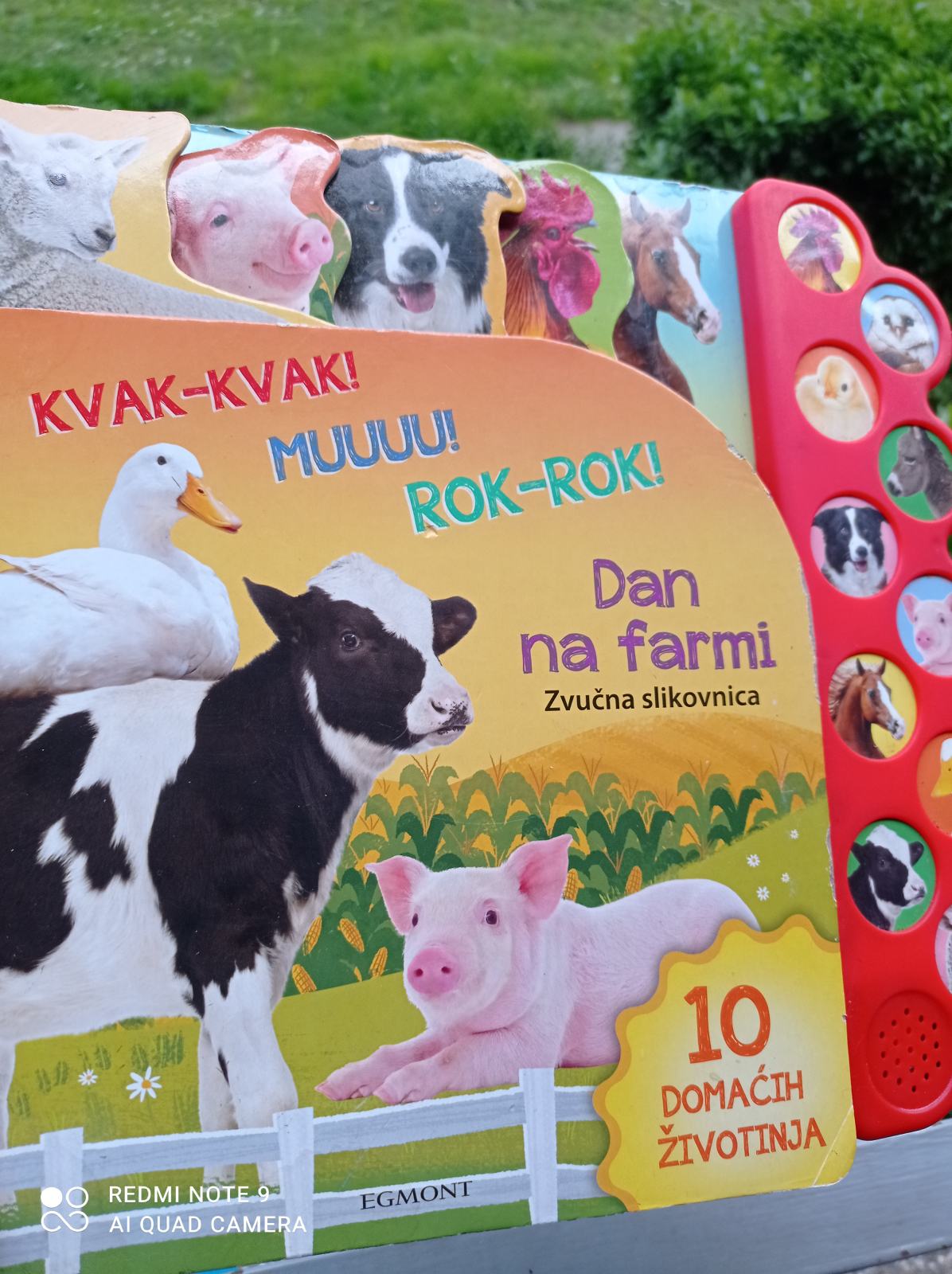 Slikovnica zvučna -Dan na farmi