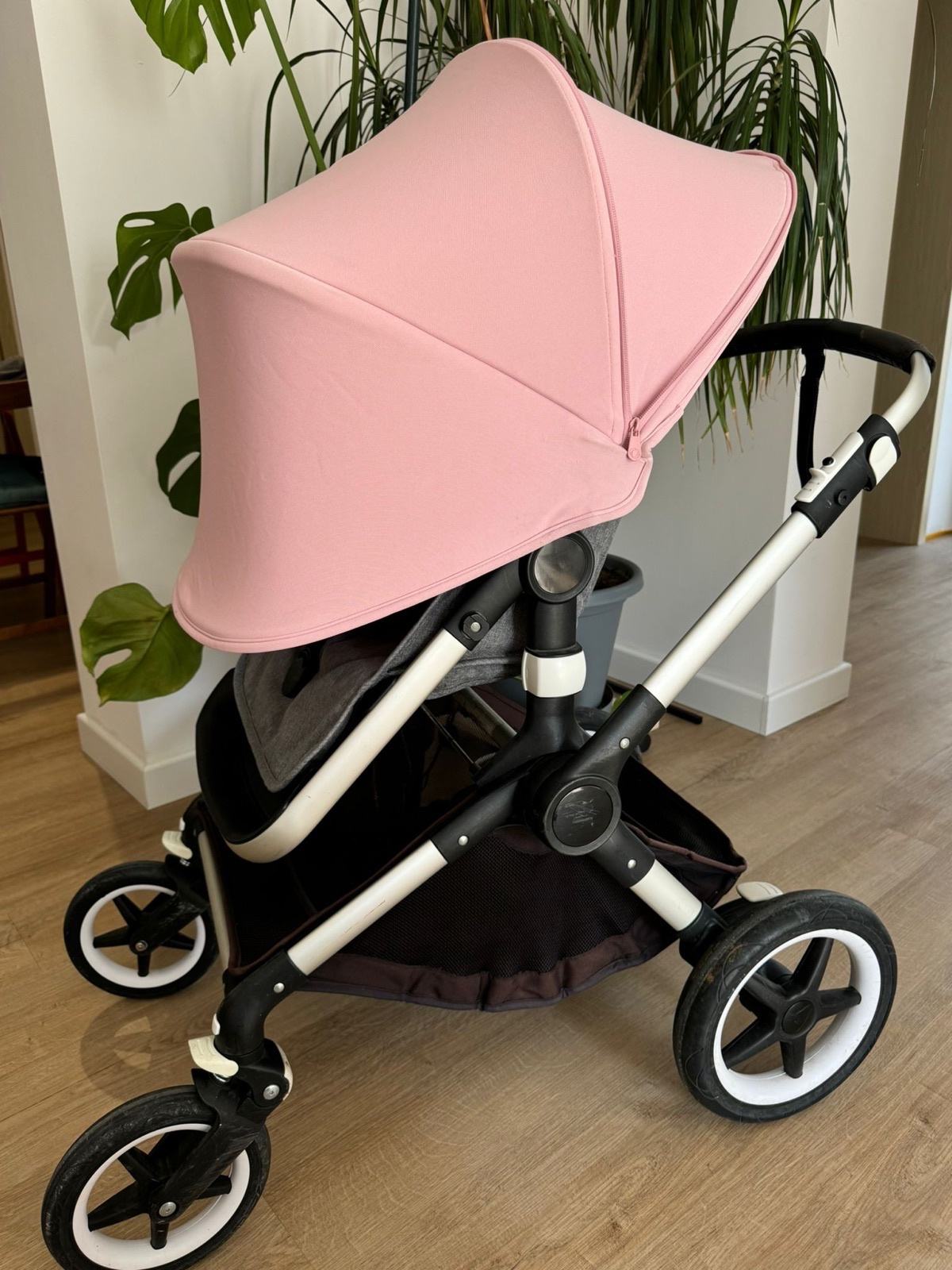 Bogaboo Fox kolica i Nuna jaje