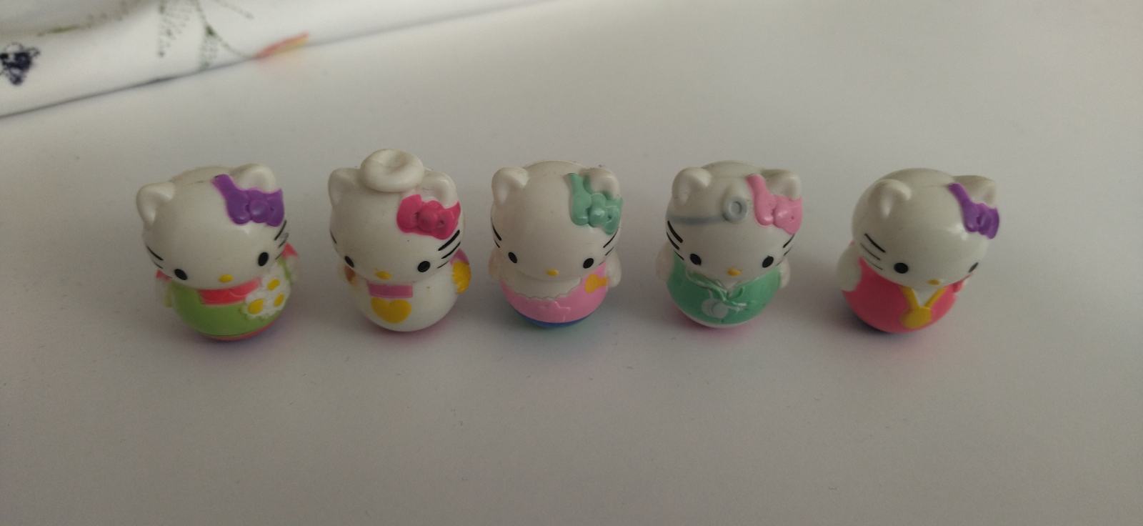 Hello Kitty figurice