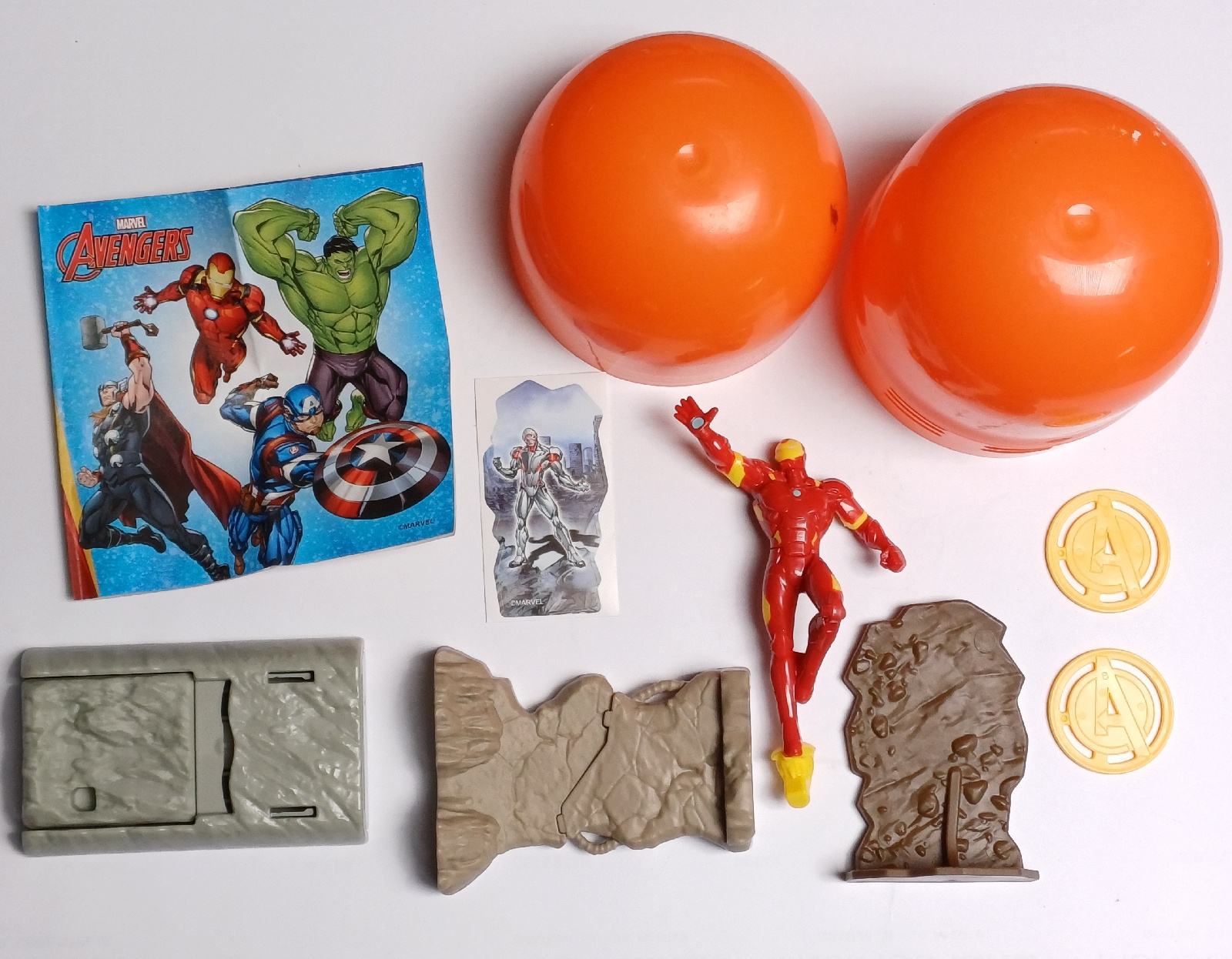 ironman marvel kinder maxi