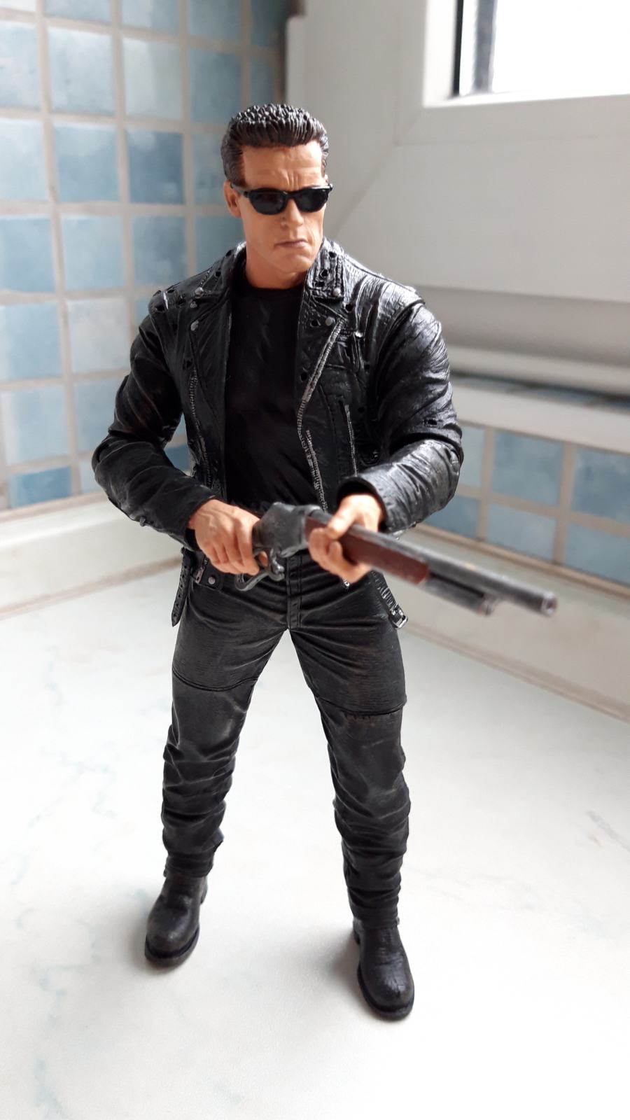 NECA TERMINATOR T-800 PESCADERO ESCAPE 2 figura 20 cm