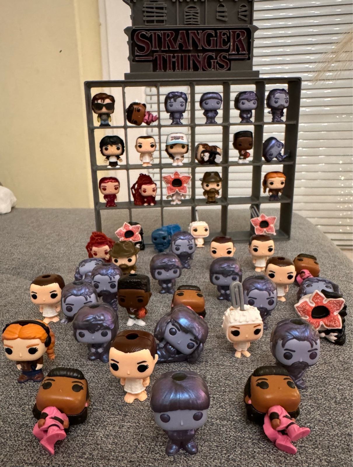 Stranger Things Kinder Joy figurice