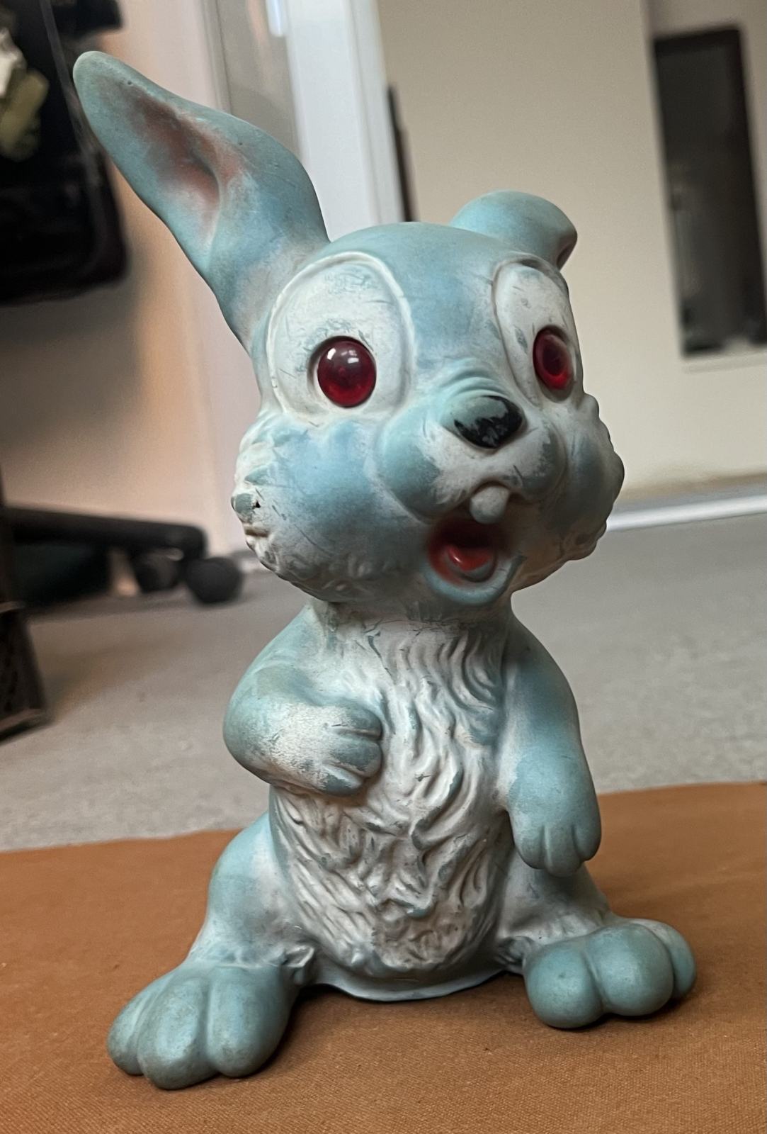 WALT DISNEY PRODUCTIONS, ART 211, ZEKO - STARA GUMENA IGRAČKA