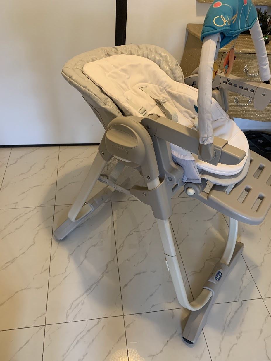 Chicco hranilica + Chicco jastuk za novorodjence (0-15kg)