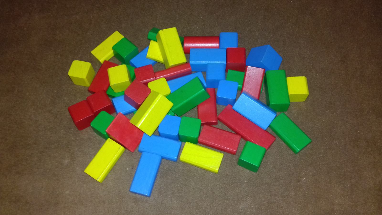 Drvene kockice za igranje