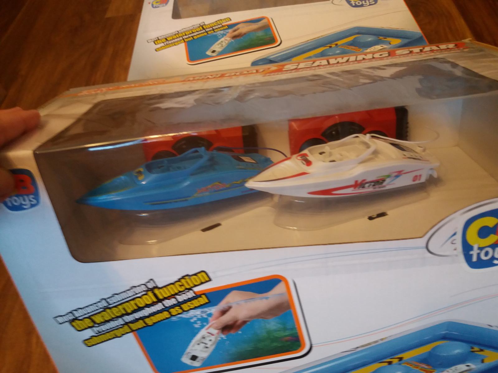 GLISER ČAMAC BROD NA DALJINSKI UPRAVLJAČ 2 kom plus STAZA ZA VJEŽBU