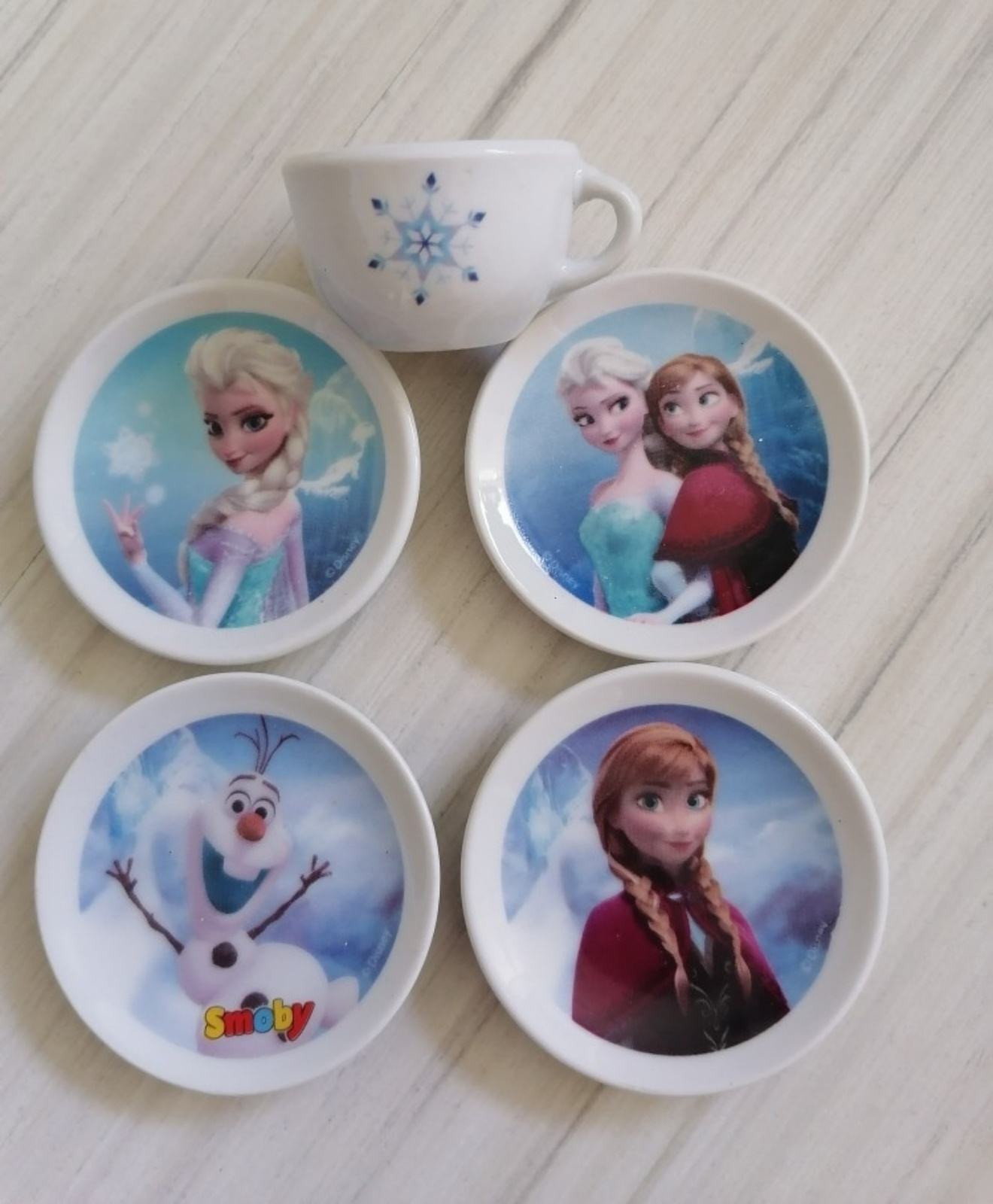 igračke, keramički tanjurići i šalica Frozen, Ana&Elsa