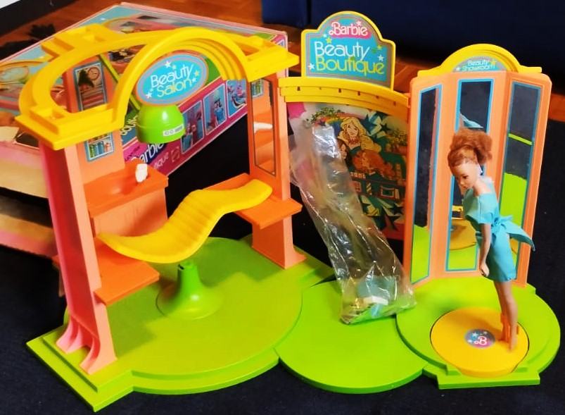 Mattel Barbie beauty boutique iz 1976.godine