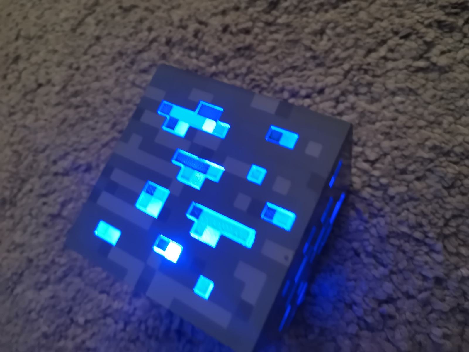 Minecraft dijamntna ruda lampe/ukrasi