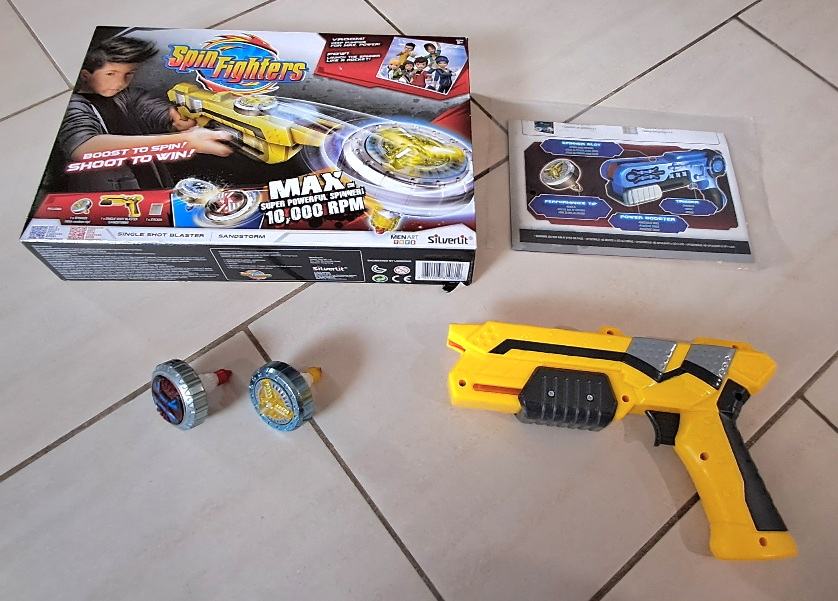 Spin Fighters pištolj SANDSTORM sa 2 zvrka; ZG (Jarun)