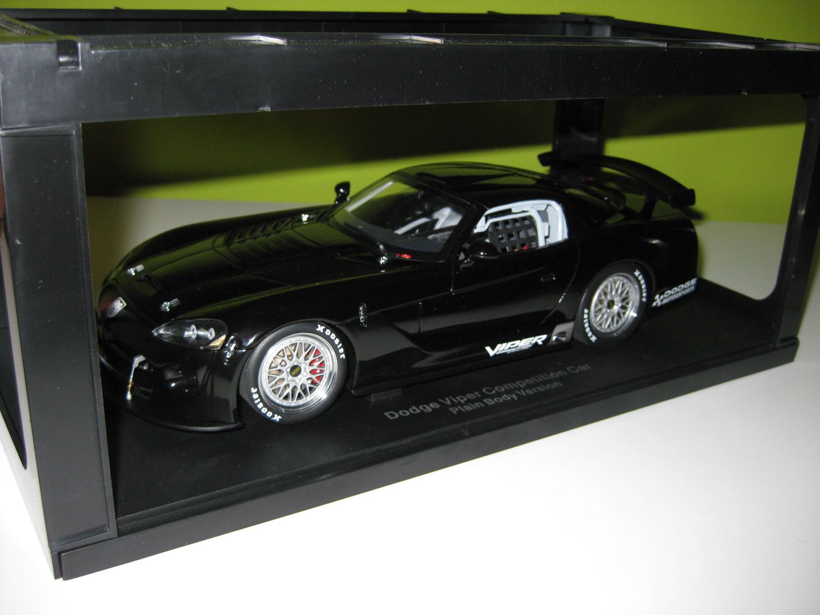 Dodge Viper Competition Car 1/18 Autoart