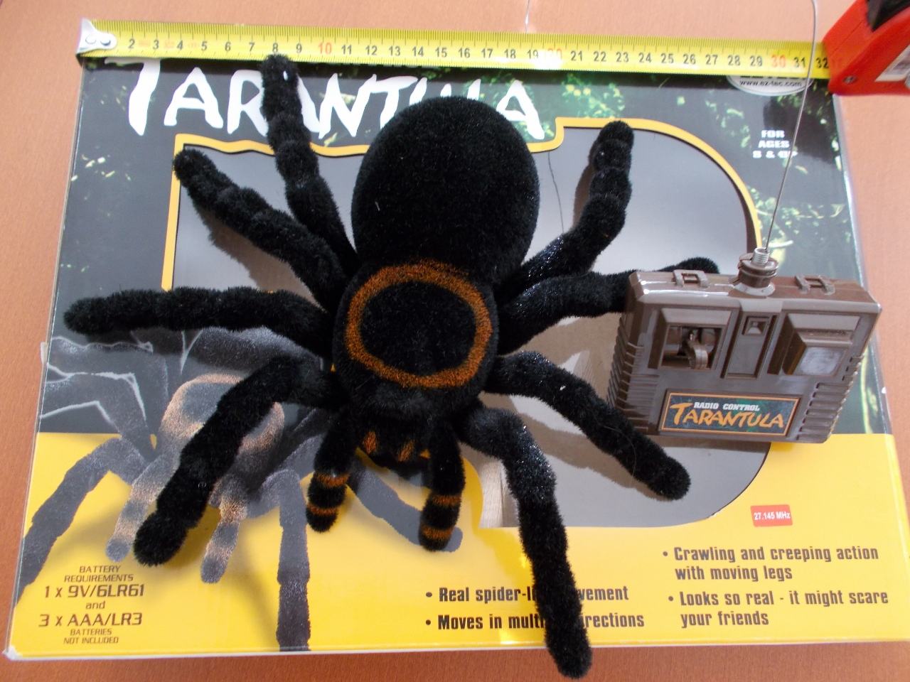 IGRAČKA NA DALJINSKO UPRAVLJANJE - PAUK TARANTULA