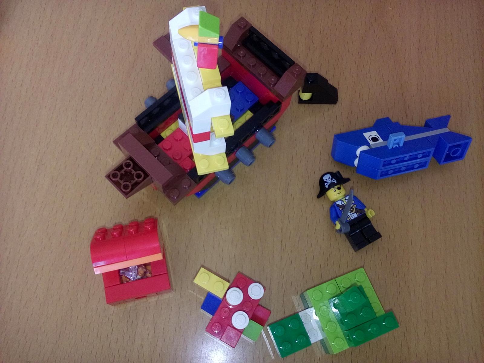 LEGO Pirate Building Set 6192-1 Bricks and More