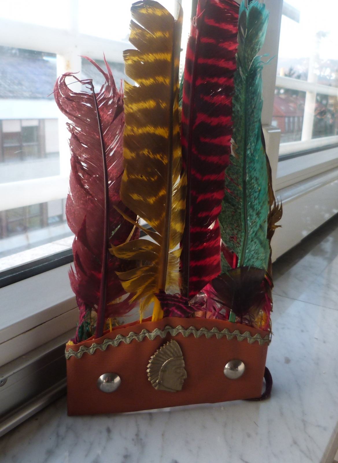 STARA INDIJANSKA PERJANICA IZ ŠEZDESETIH GODINA