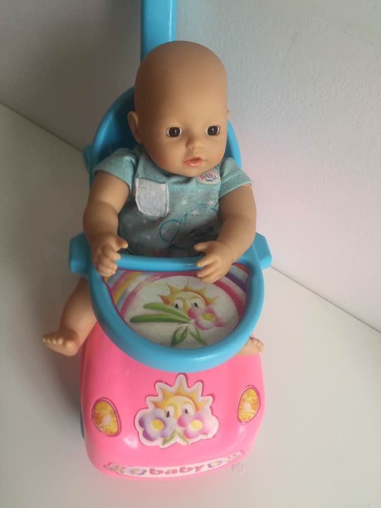 Lutka baby born sa guralicom