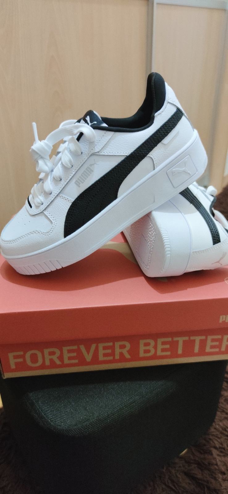 Nove Puma kožne tenisice za cure