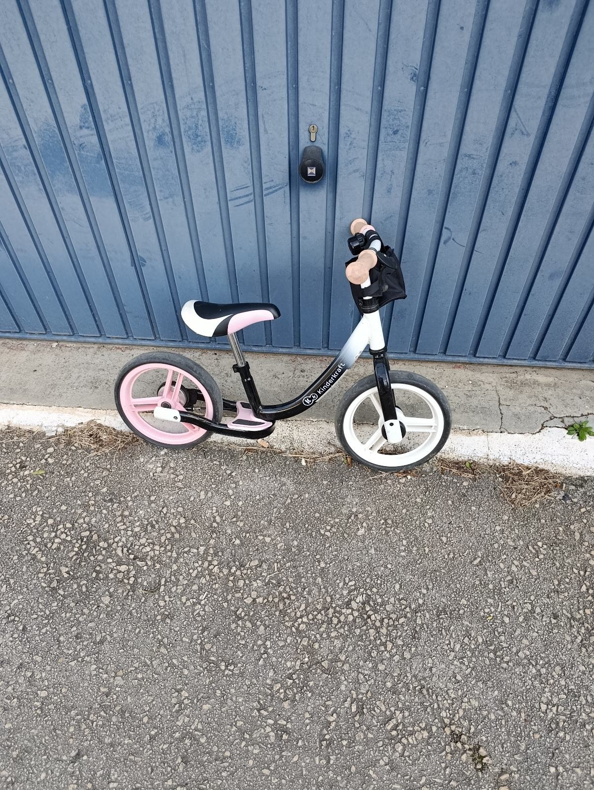 Bicikl guralica Kinderkraft