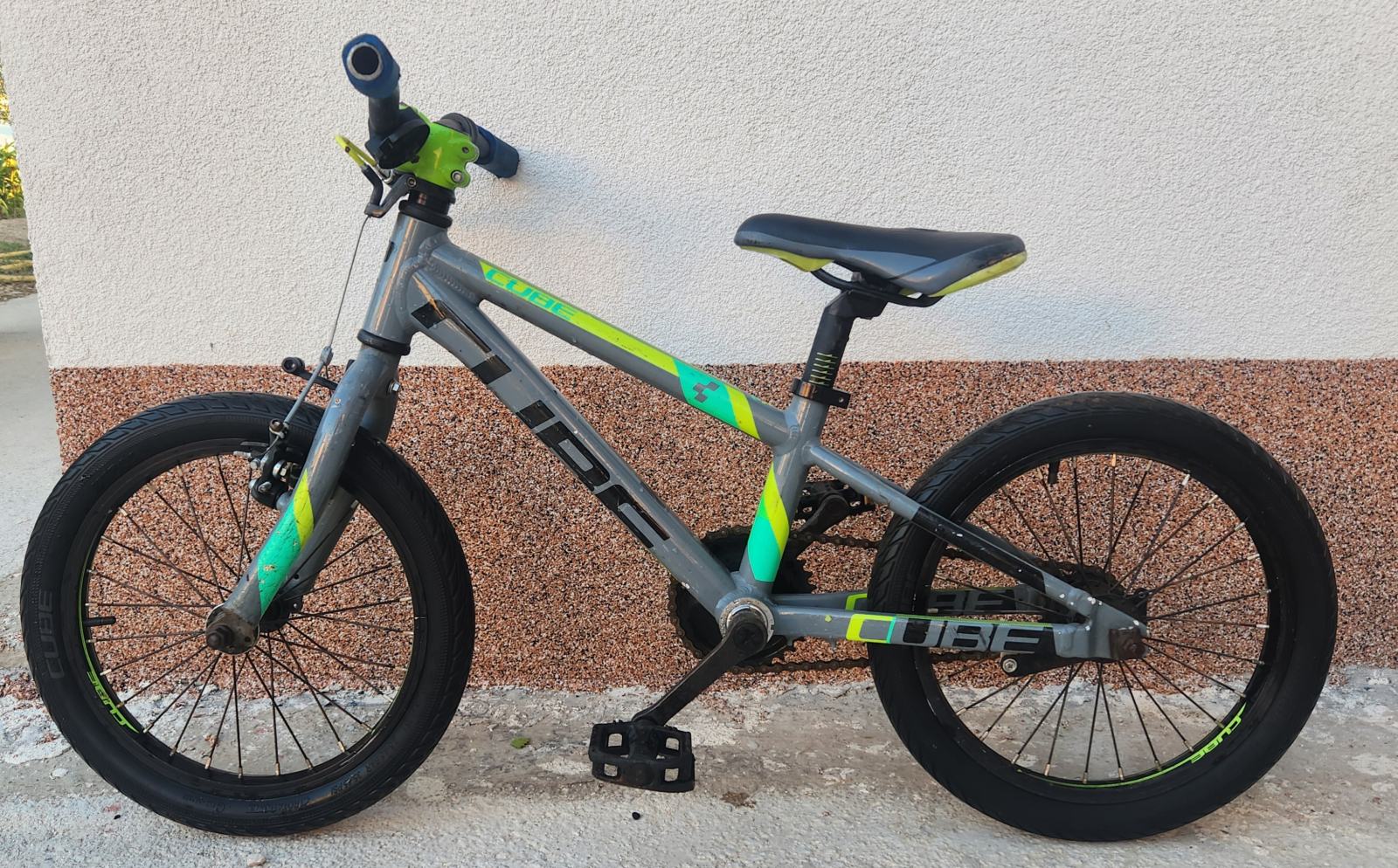 Dječji bicikl 12 cube