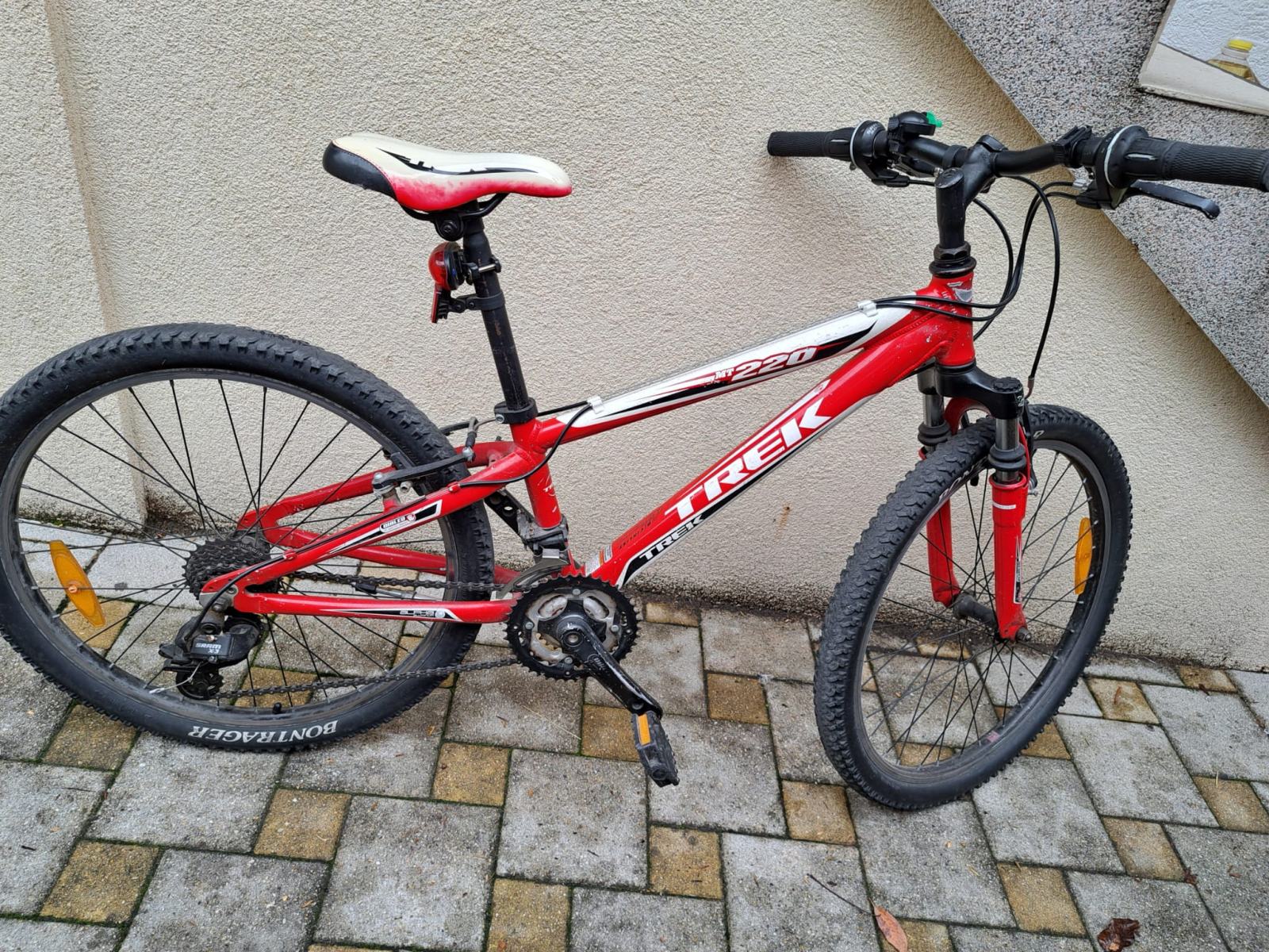 Dječji bicikl 24 Trek MT220