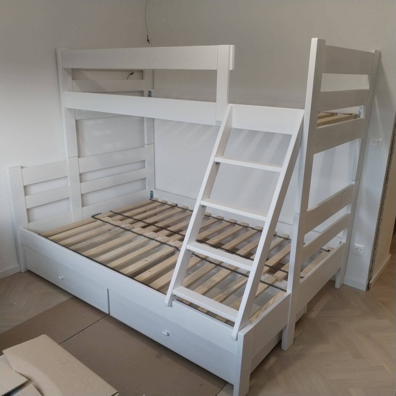 Krevet na kat 200*140/90cm +ladica