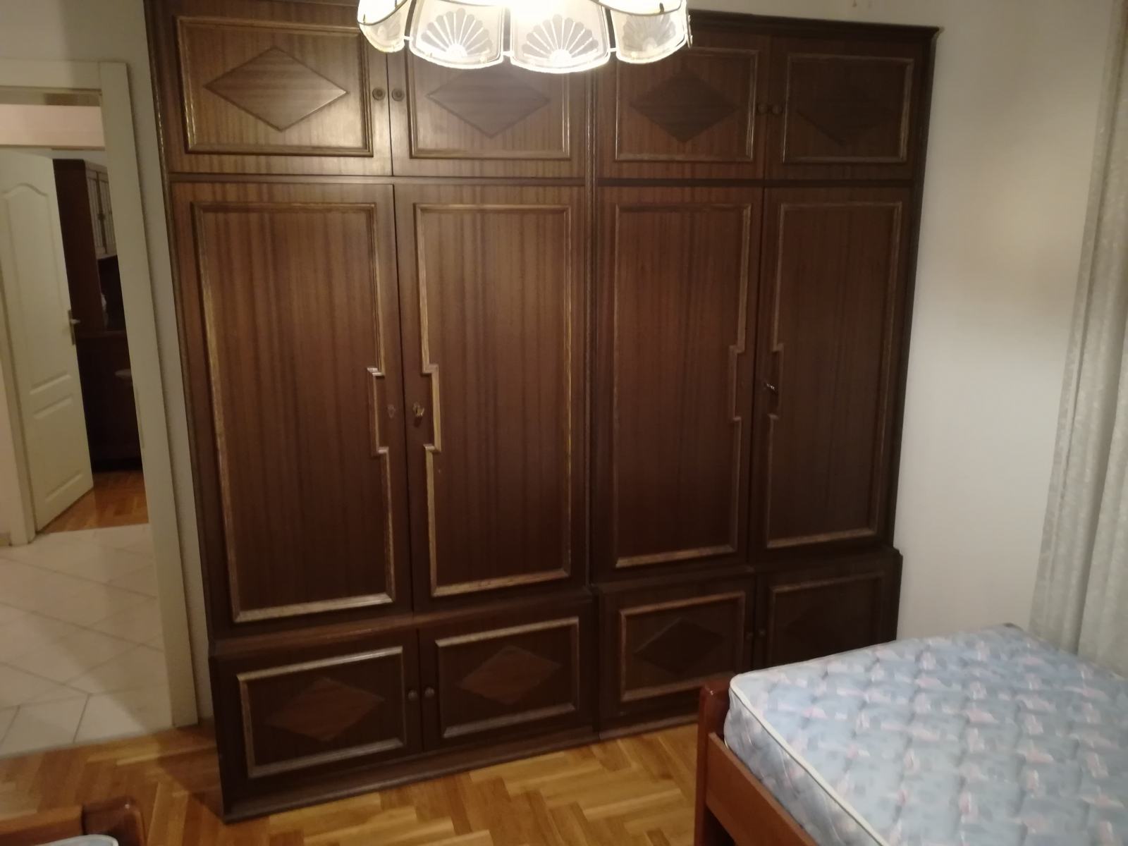 Dva garderobna ormara HITNO