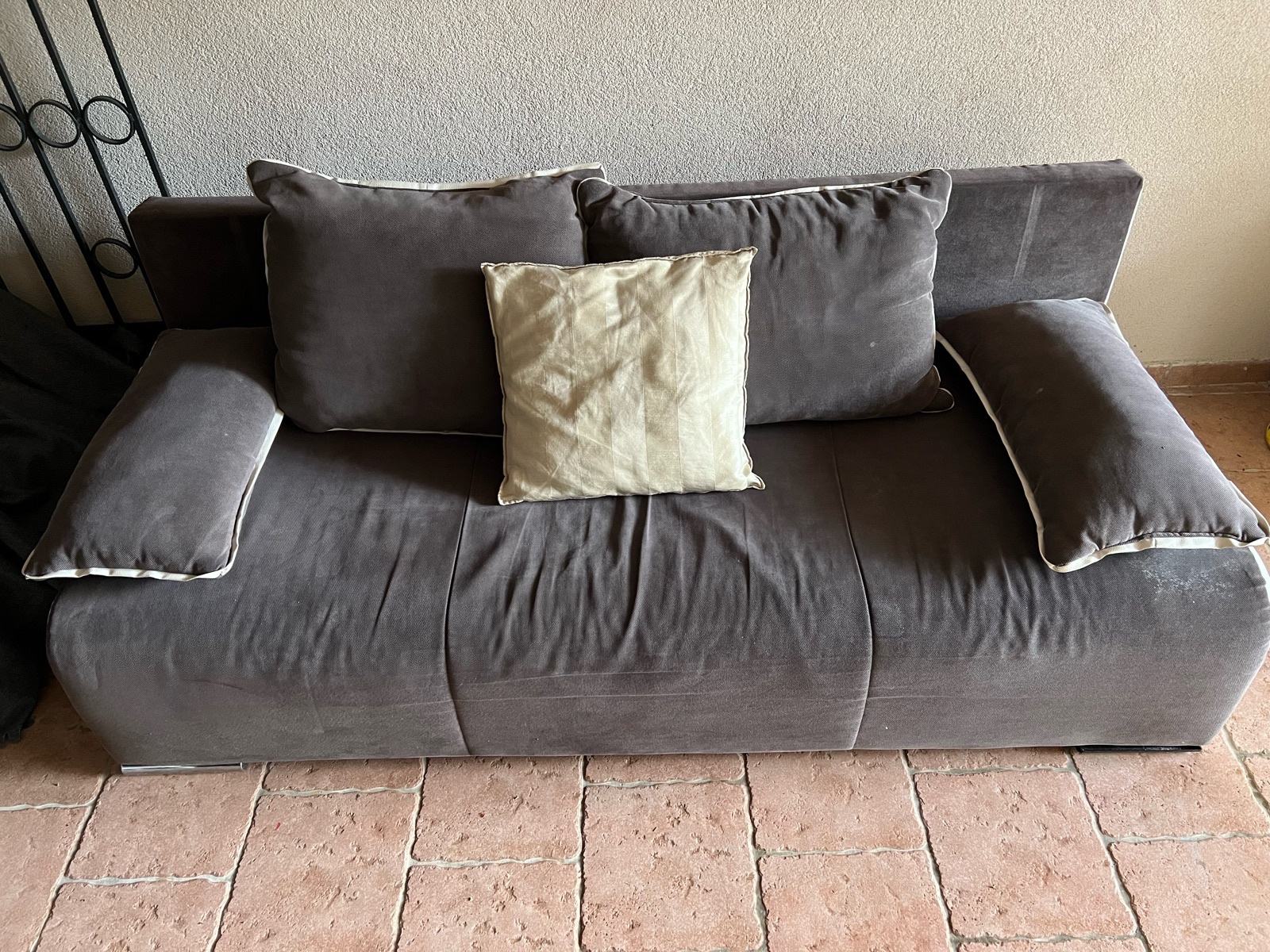 Kauč na razvlačenje