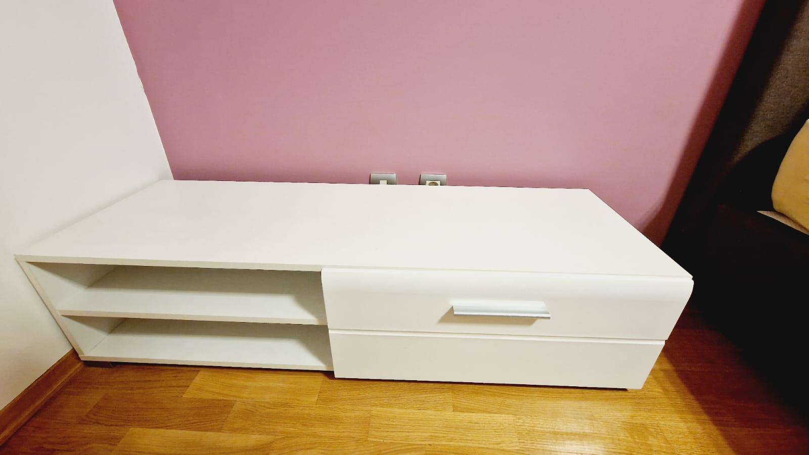 HITNO PRODAJEM, POVOLJNO!