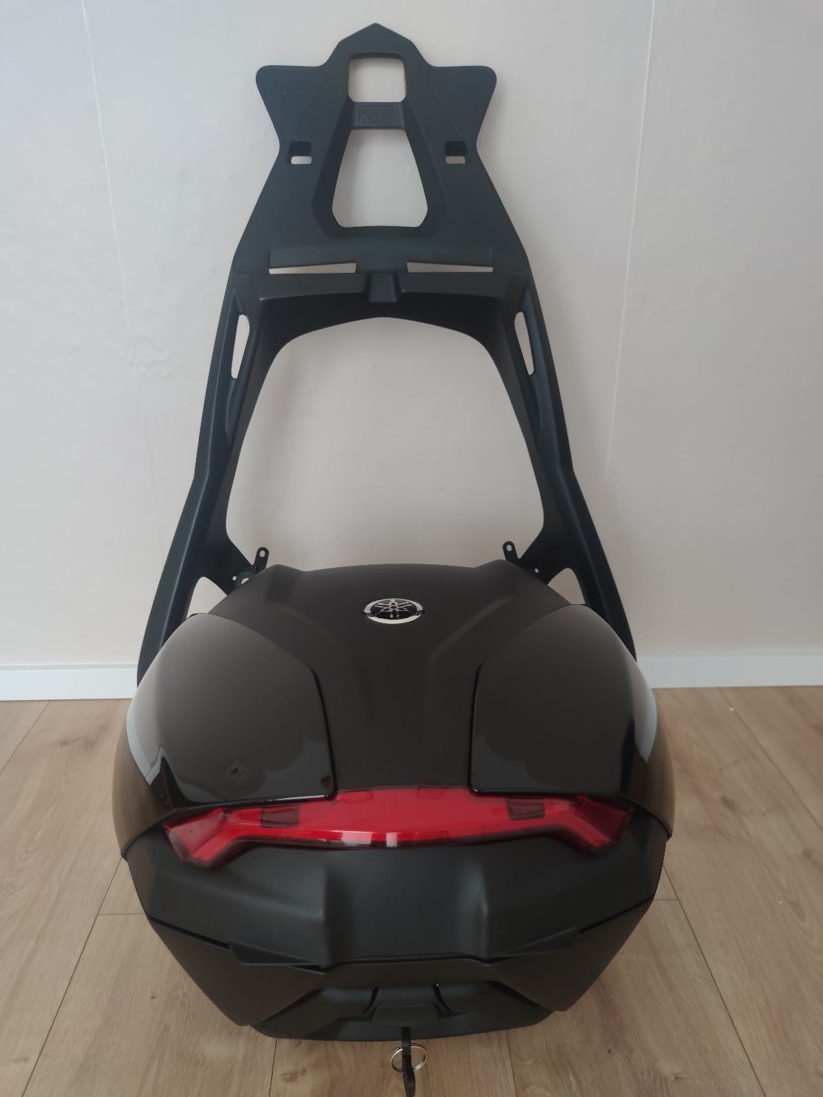 Yamaha kufer i nosac X-Max 300/125 Tmax kofer original