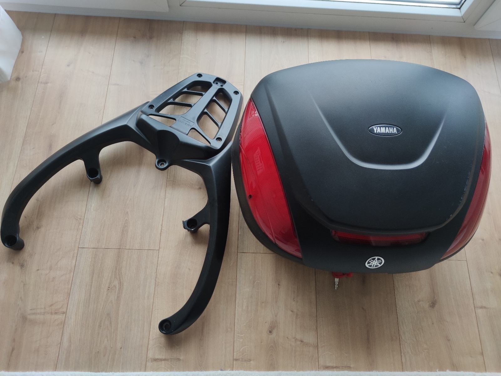 Yamaha TMax kufer i nosac original T-Max