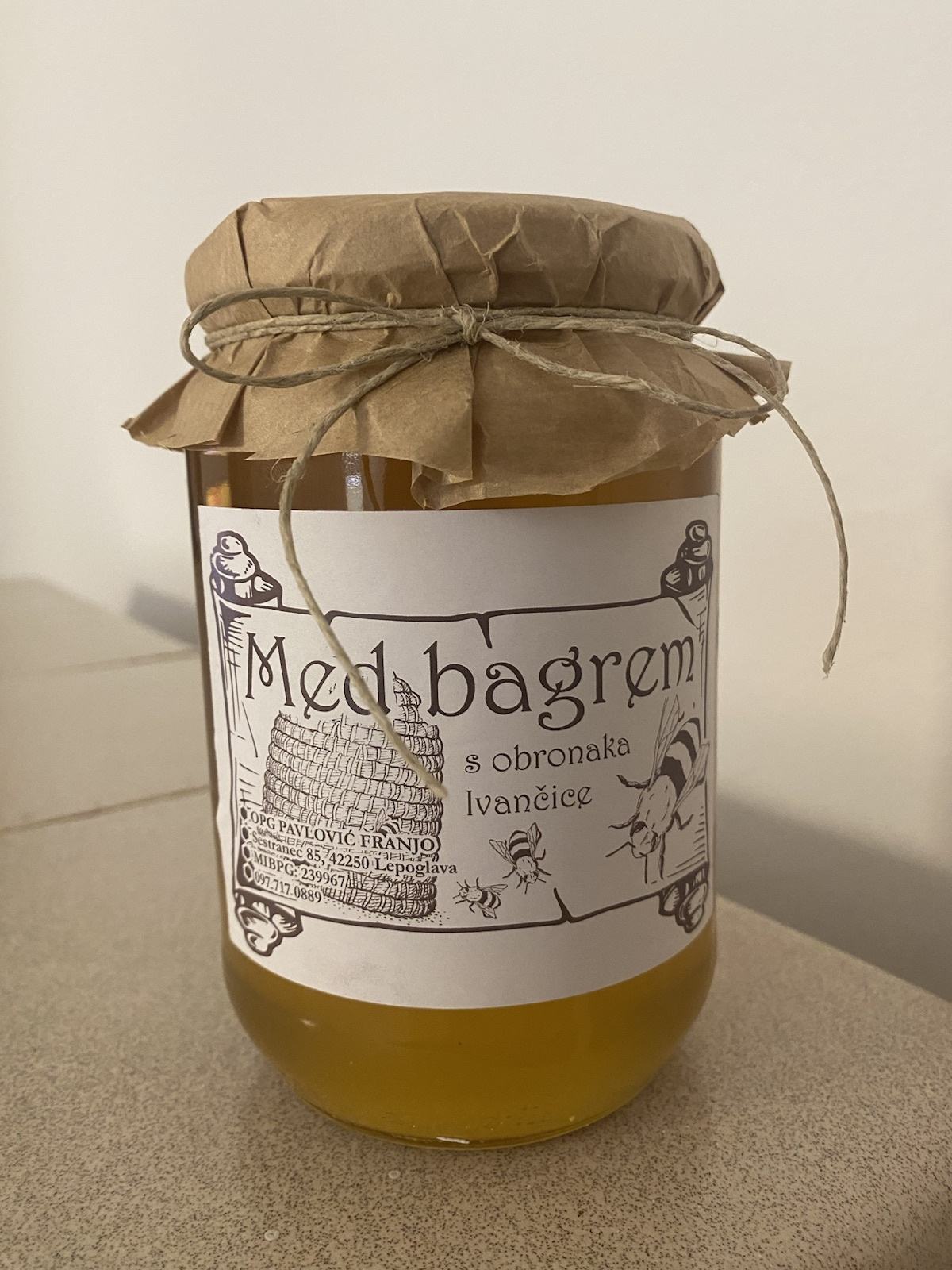 VISOKO KVALITETAN DOMAĆI MED