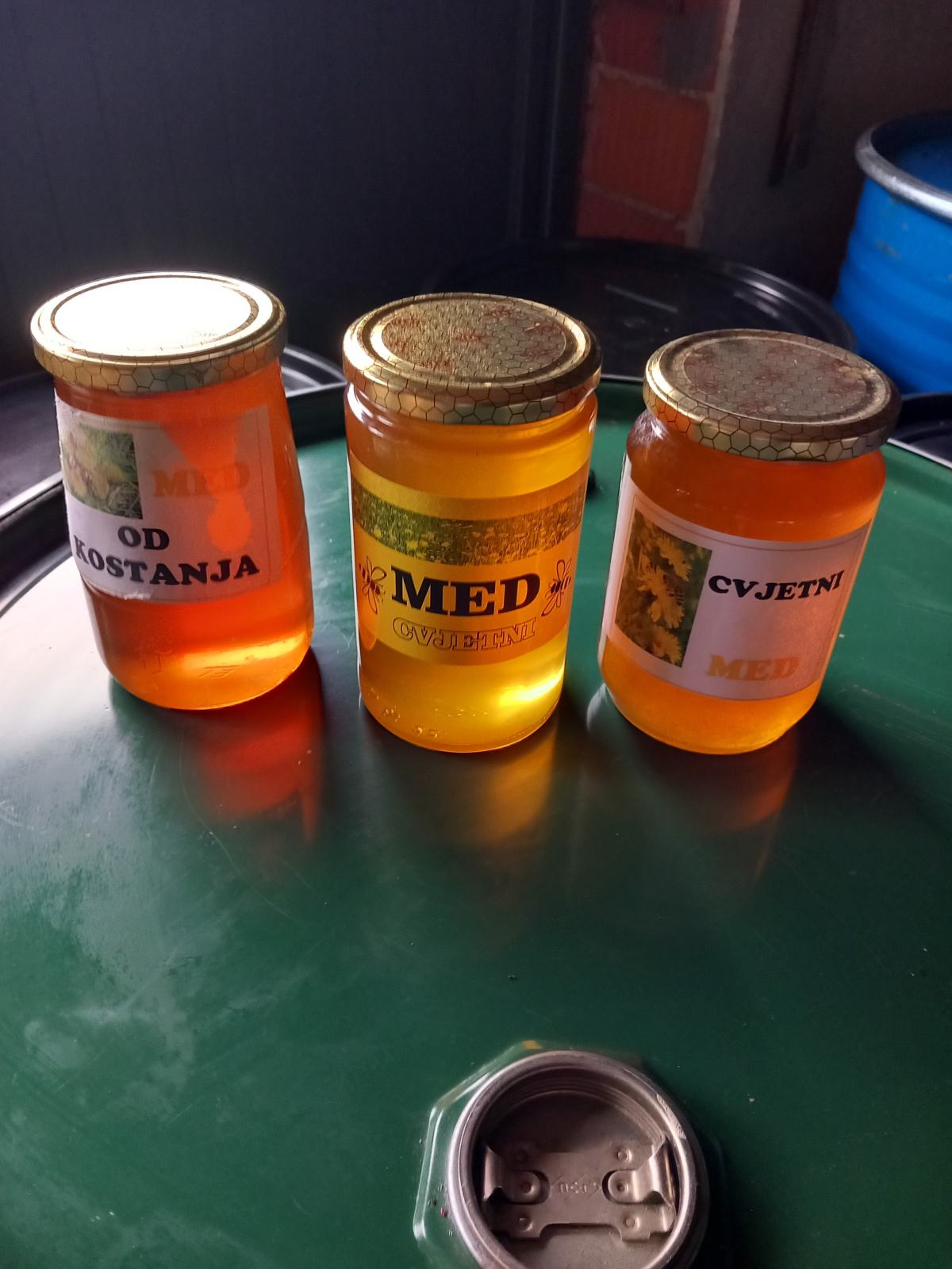 Domaći med kesten i cvjetni