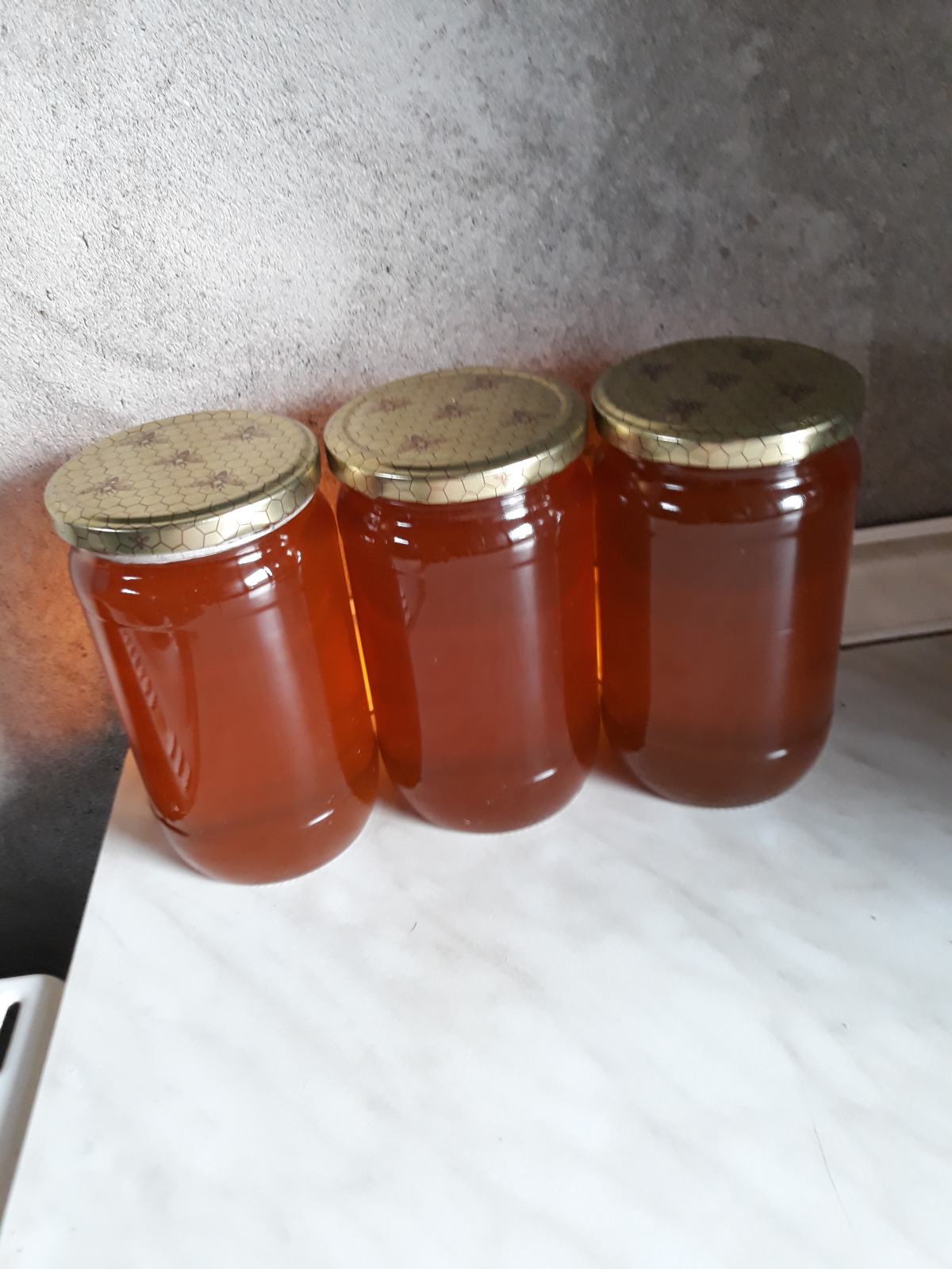 Prodaja cvjetnog meda