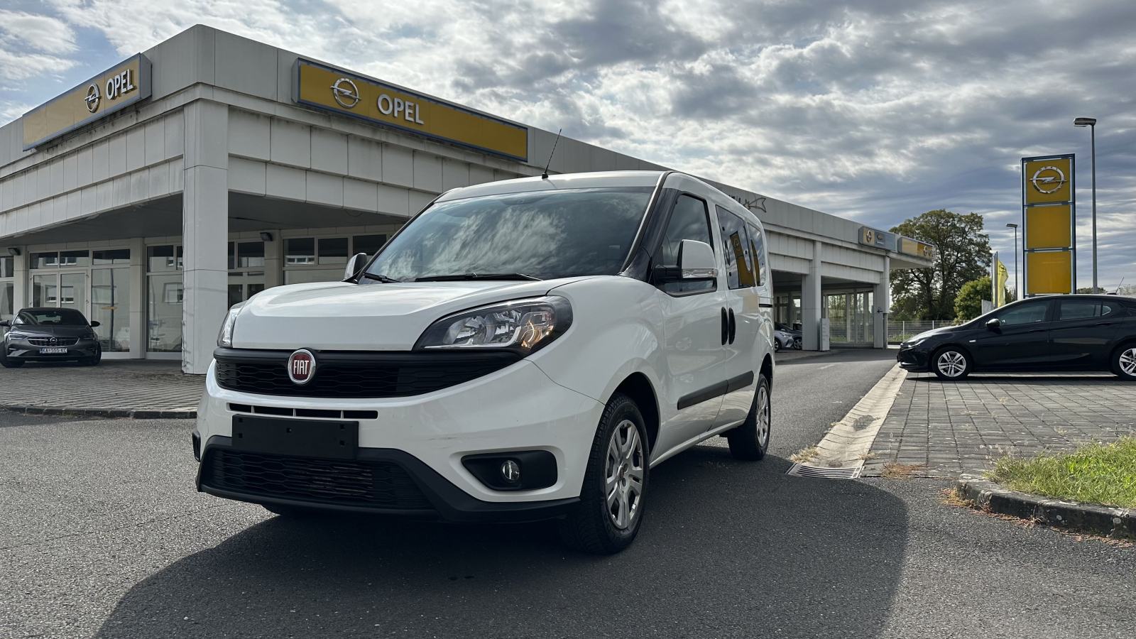 FIAT DOBLO CARGO COMBI N1 1.3 MultiJet AKCIJA DO 20.11.2023.!!!, 2018 god.