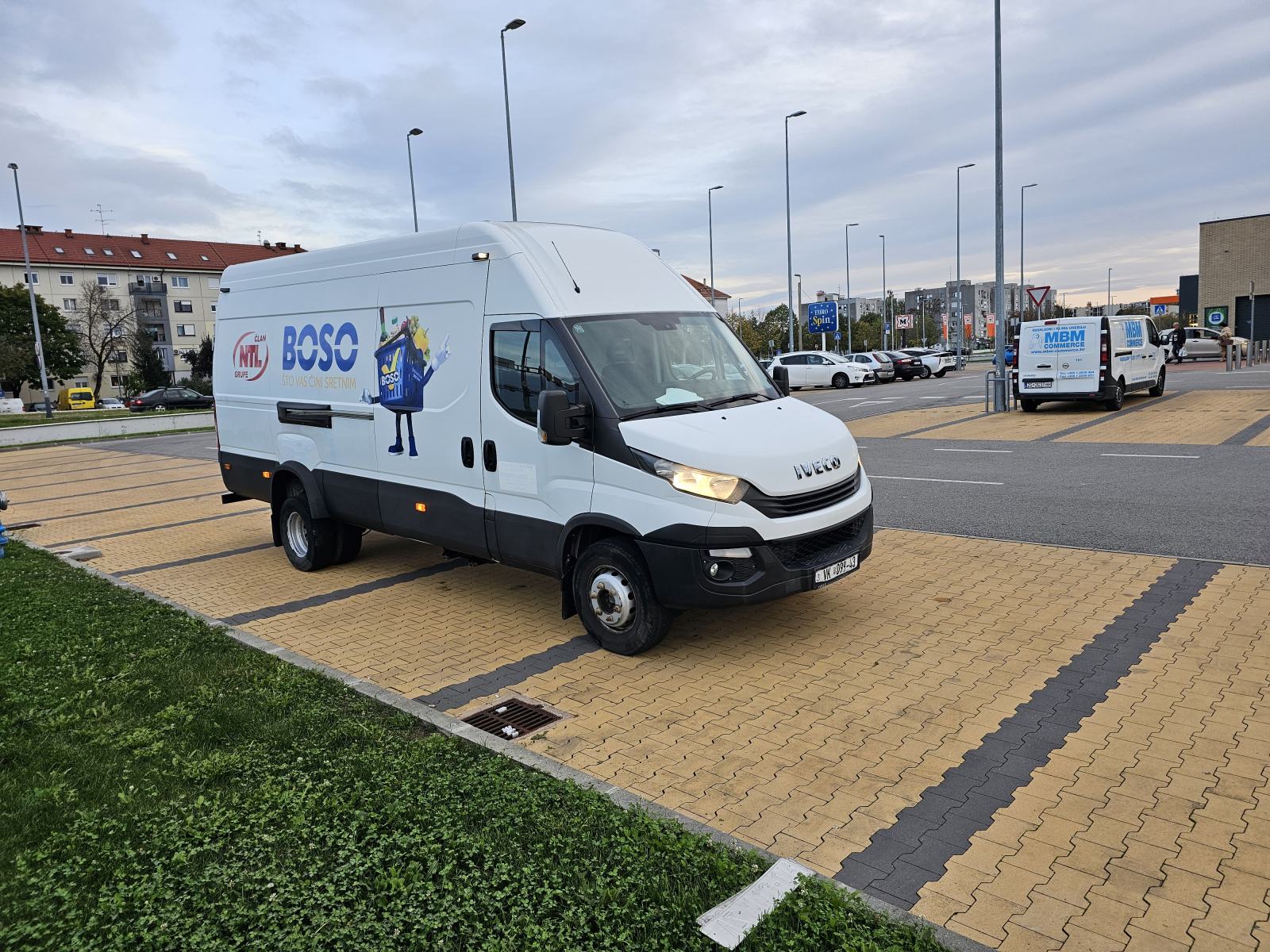 IVECO DAILY 70-180.. 3.0HPI..MAXI PRODUŽEN, POVIŠEN, 2018 god.