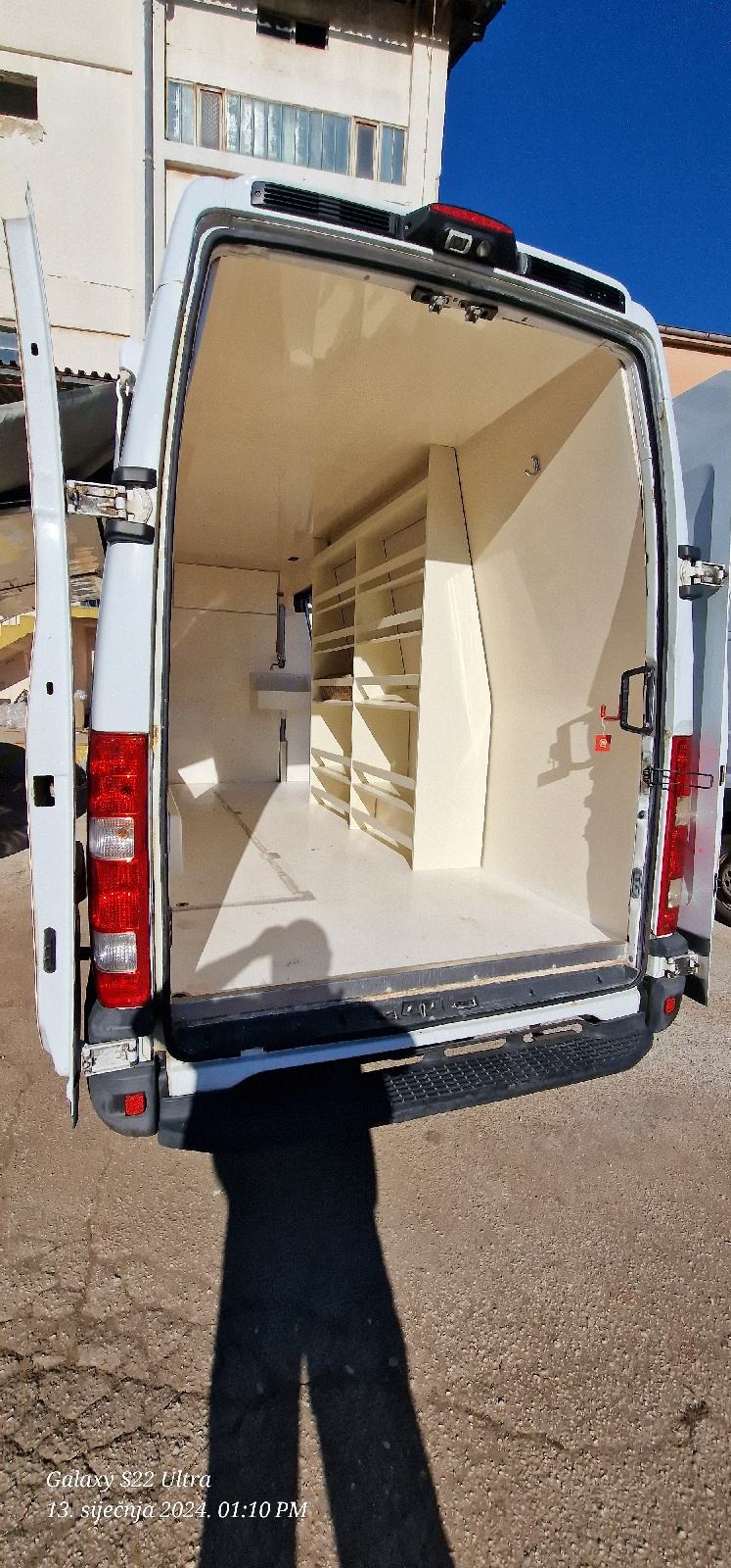 Iveco daily pokretna trgovina, 2009 god.