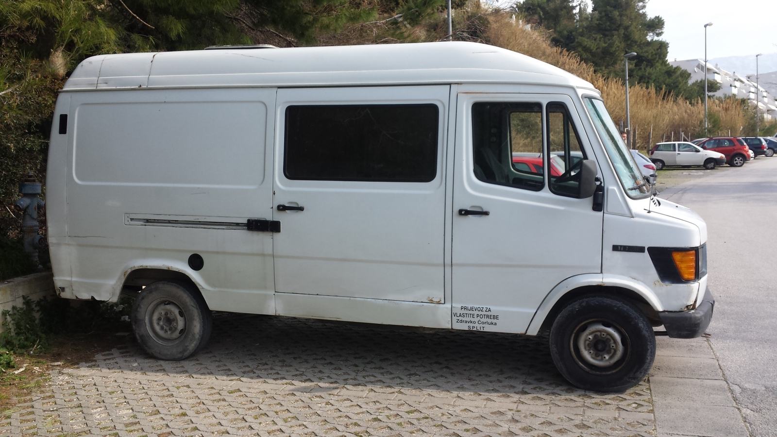 Mercedes 309D-PUTNIČKI 5sjedala,nije fiksno!!, 1983 god.