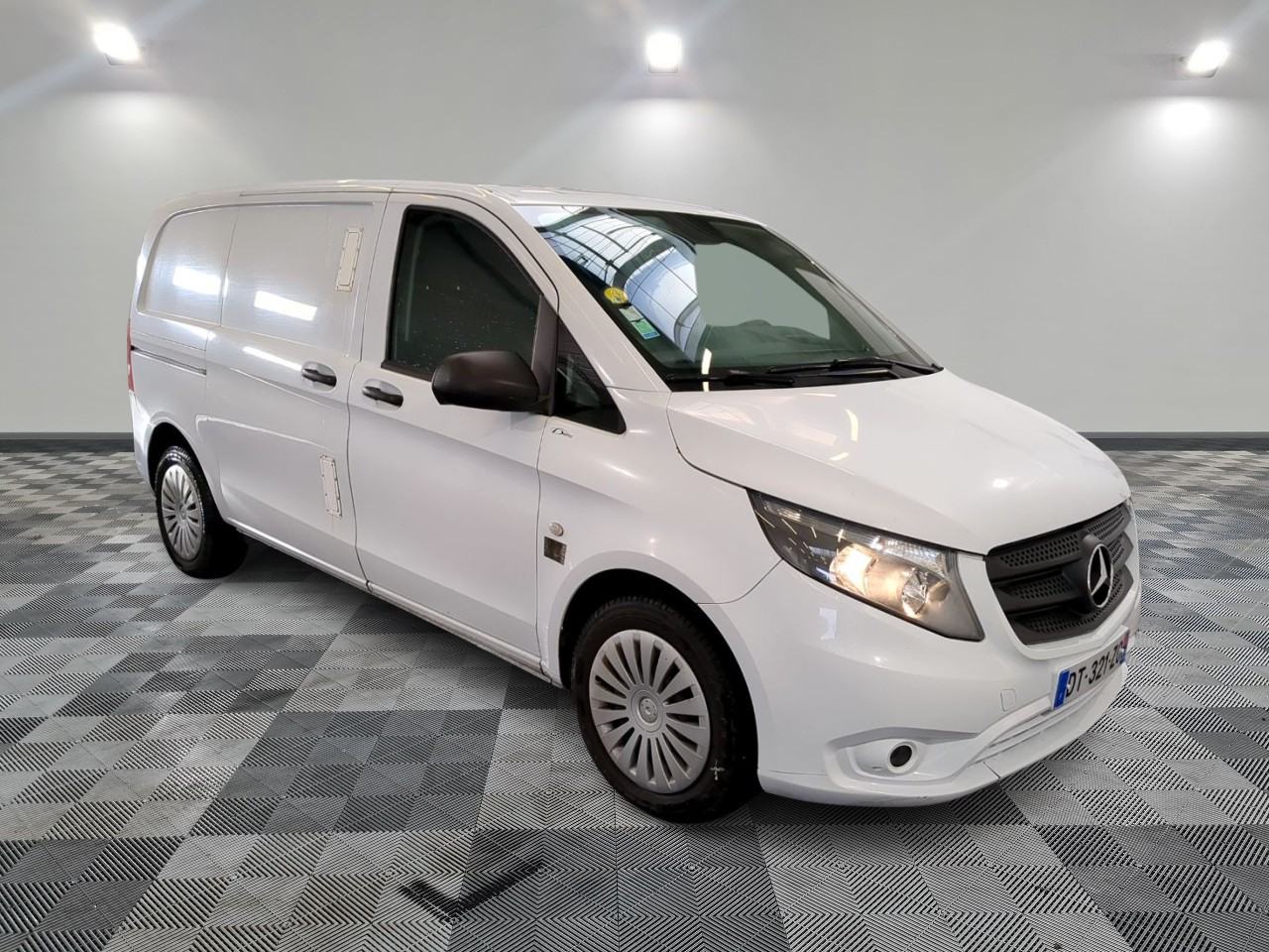 MERCEDES VITO 119 CDI COMPACT BVA RWD SELECT, 2015 god.