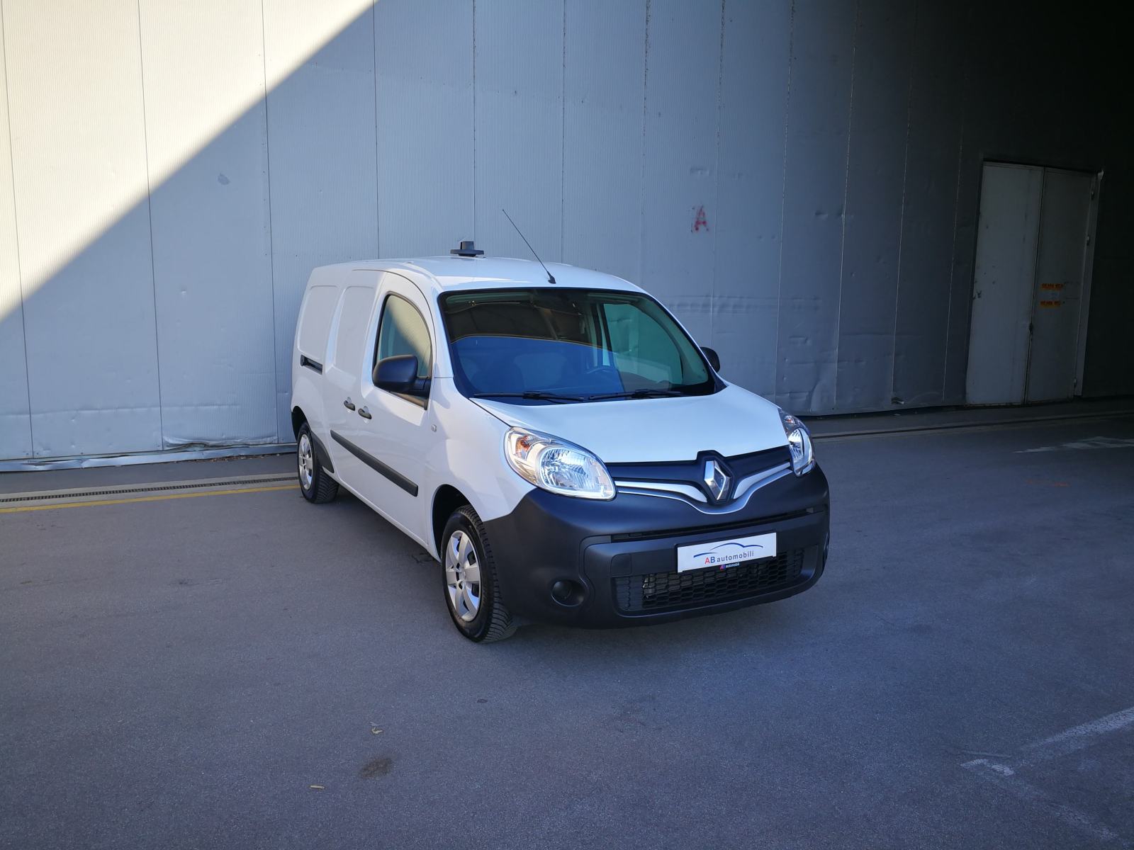 RENAULT KANGOO MAXI 95 DCI**NAVIGACIJA**KAMERA**PARK SENZ**, 2019 god.