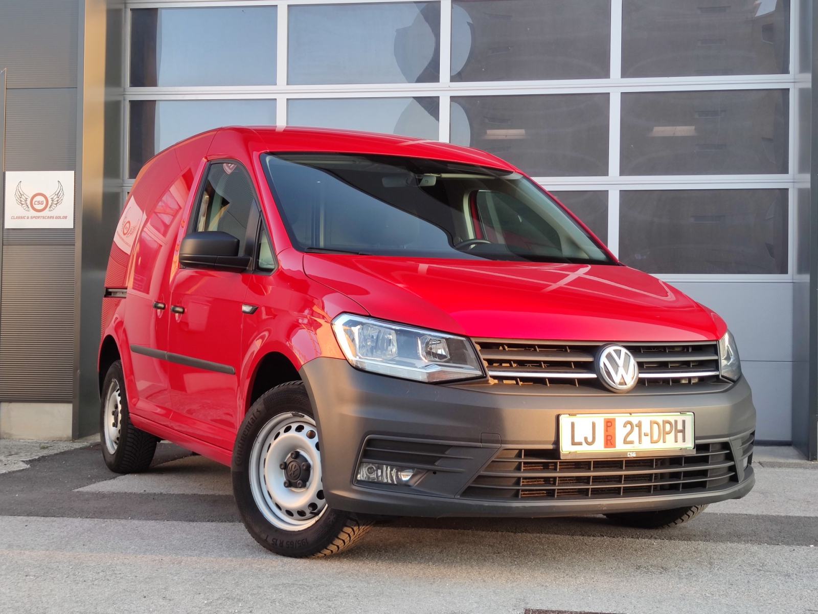 Volkswagen Caddy 2.0 TDI DSG furgon, 2019 god.
