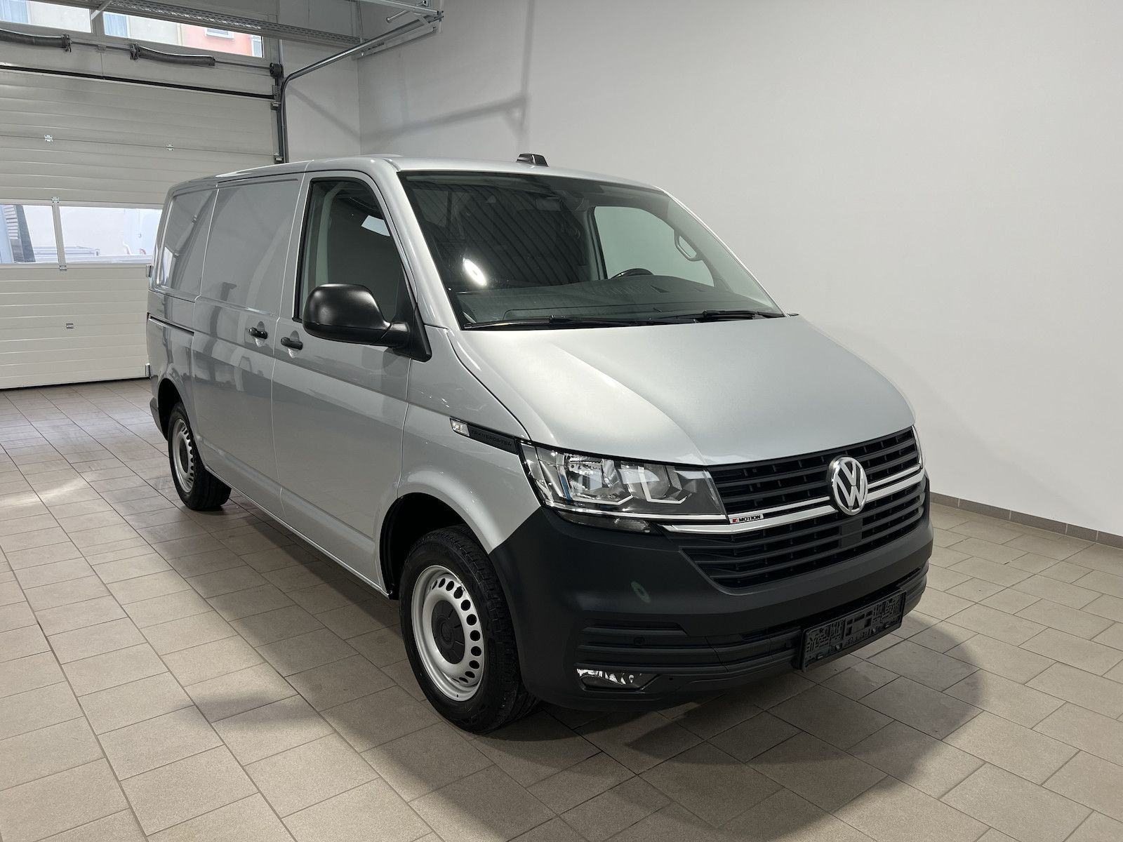Volkswagen Transporter T6.1 2.0TDI DSG 4Motion L2H1 Inverter, 2020 god.