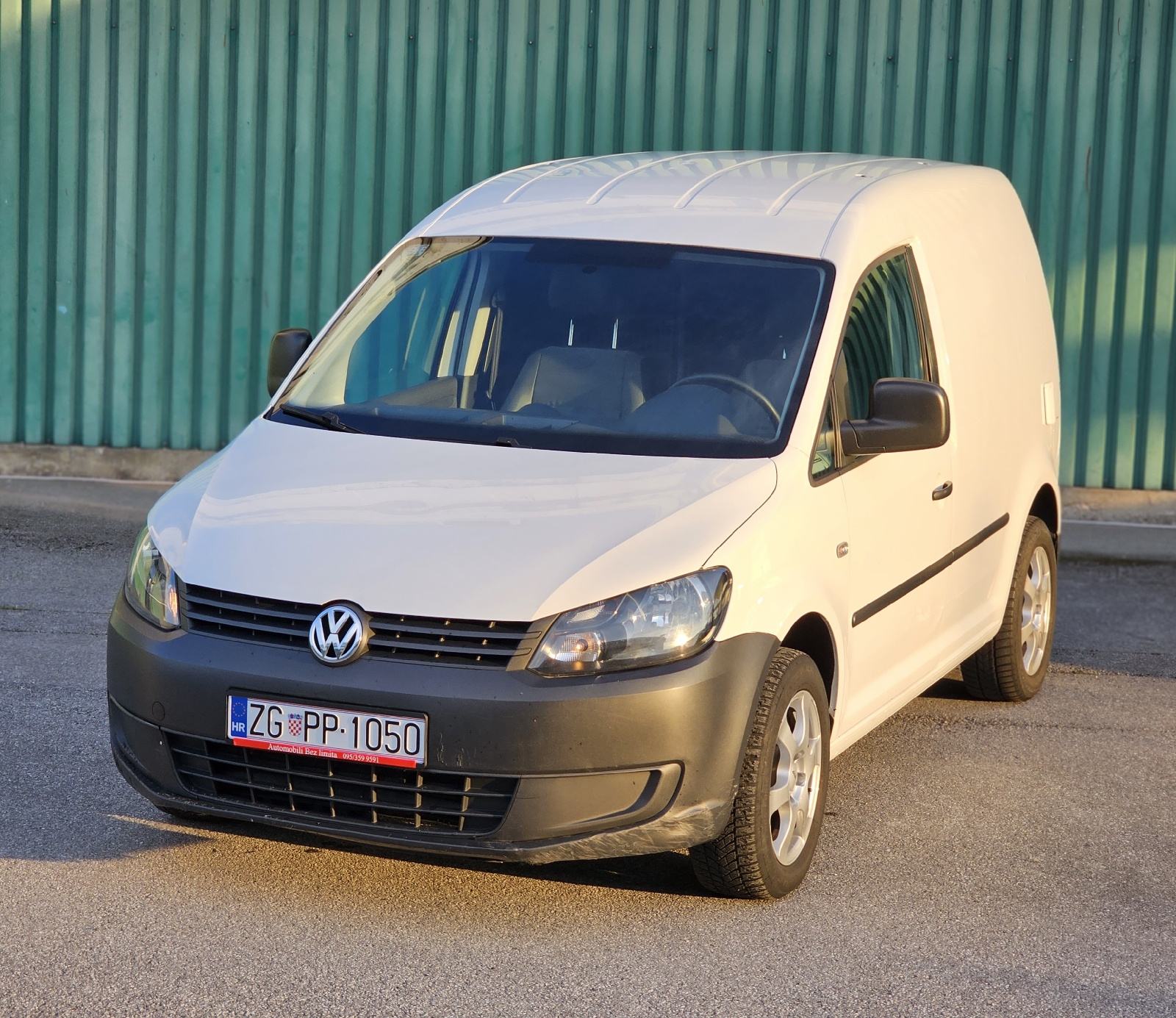 VW CADDY***DSG 7G AUTOMATIK**150KS***AUTOMOBILI BEZ LIMITA, 2012 god.