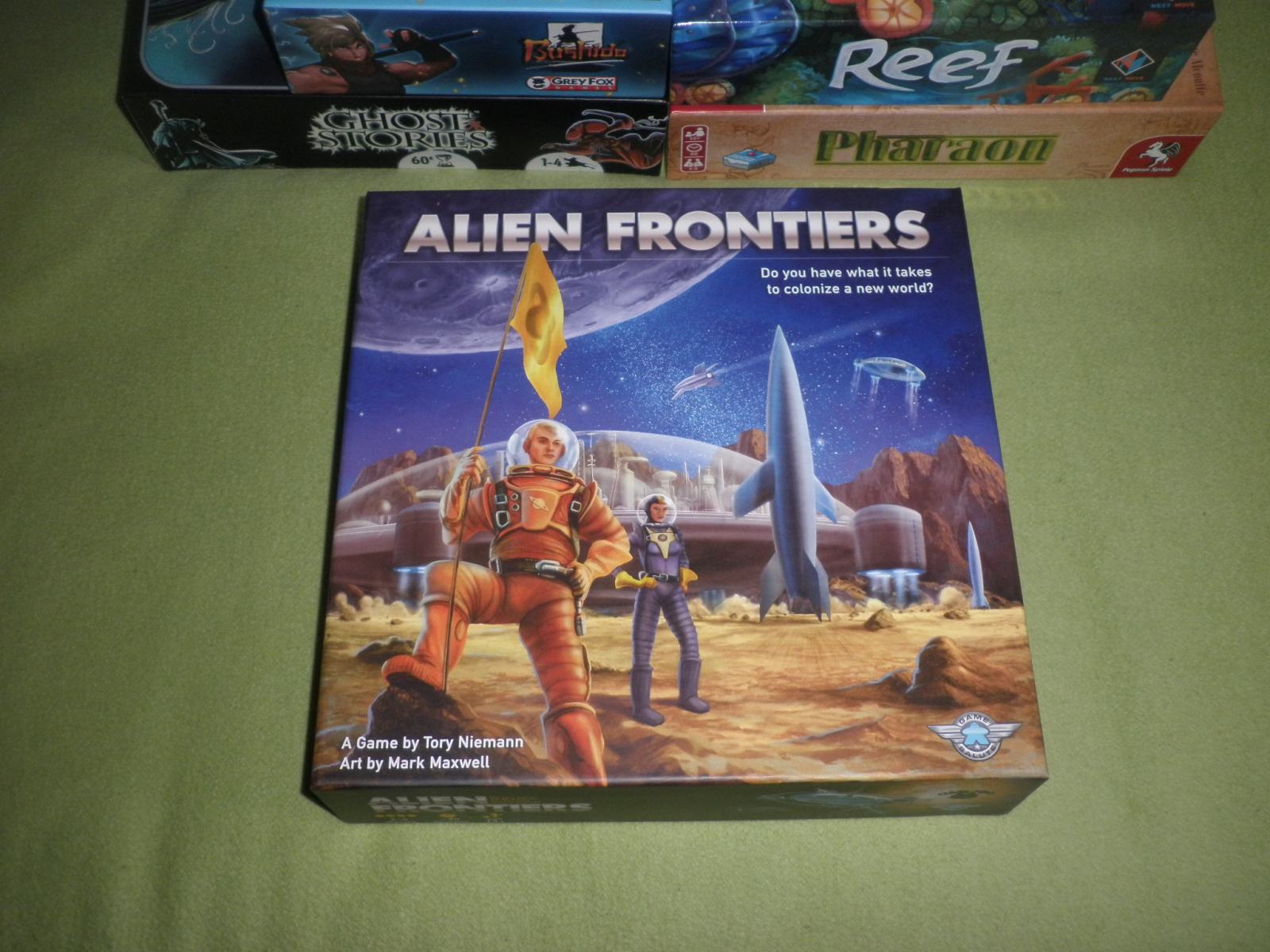 ALIEN FRONTIERS - nova društvena igra / board game do 4 igrača