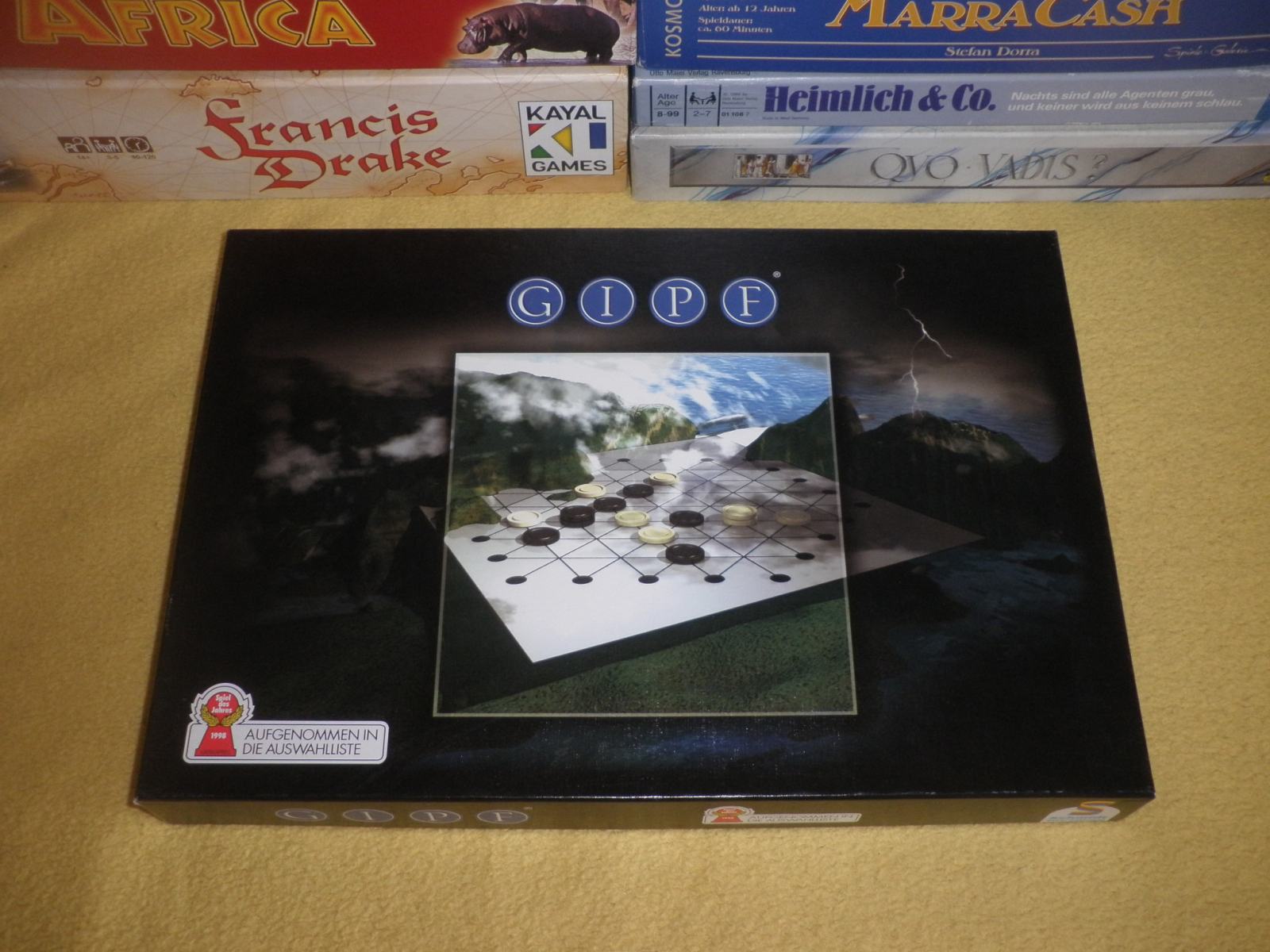 GIPF - društvena igra za 2 igrača