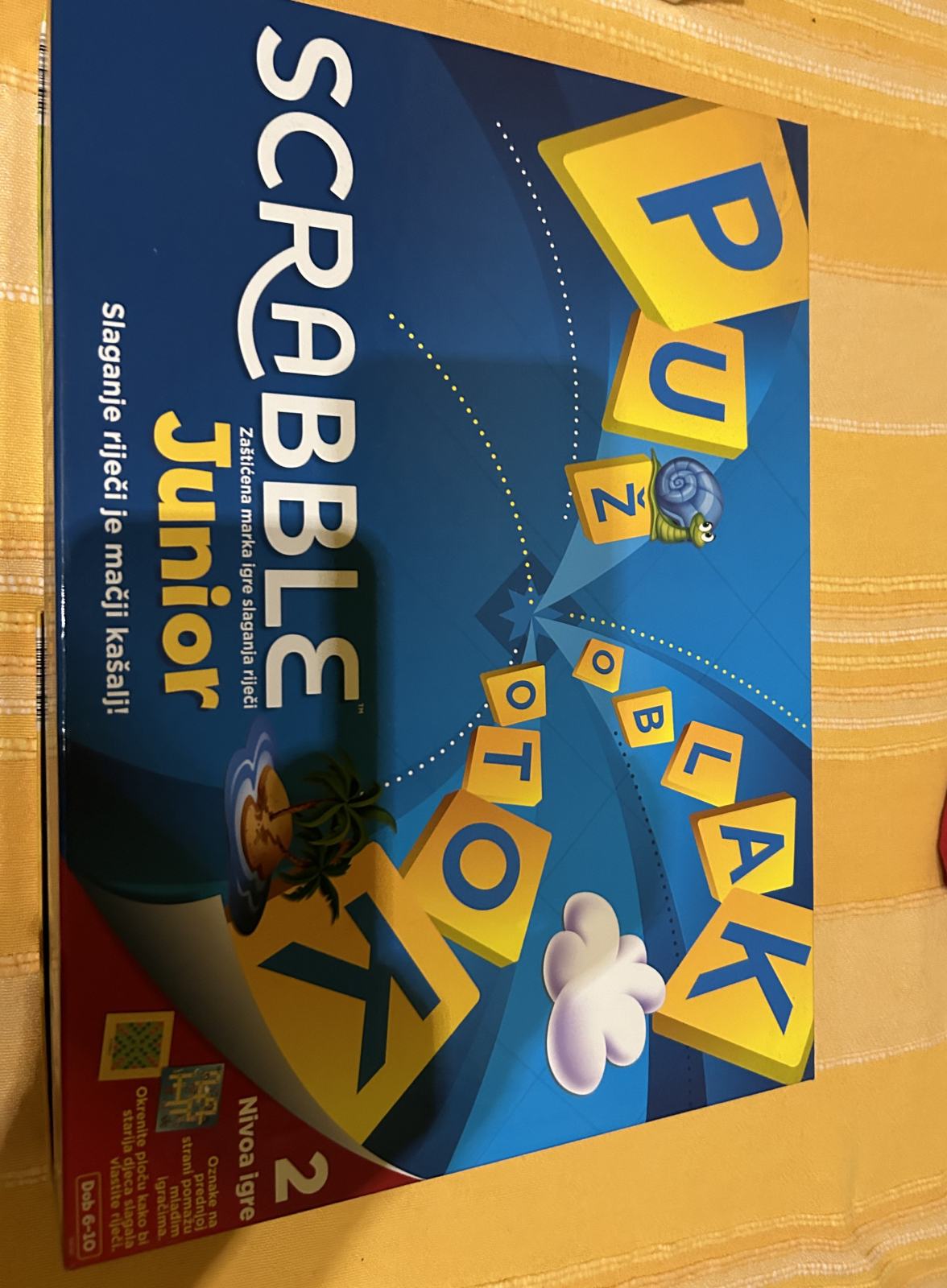 igra SCRABBLE JUNIOR-HRVATSKI