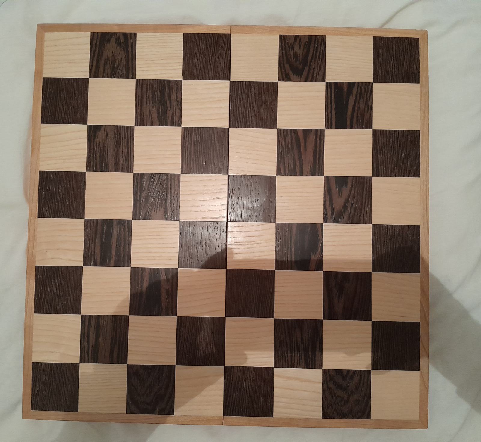 Šahovska drvena tabla