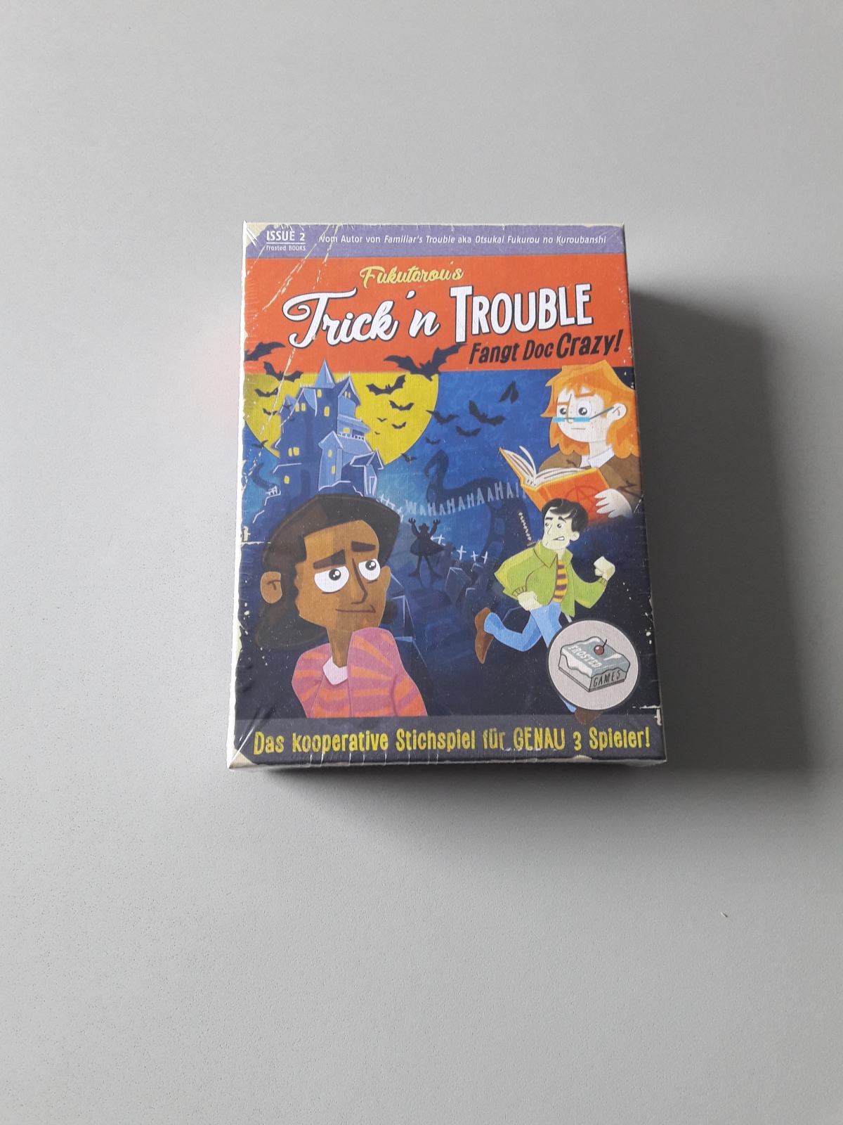 TRICK´N TROUBLE - nova društvena igra / board game za 3 igrača