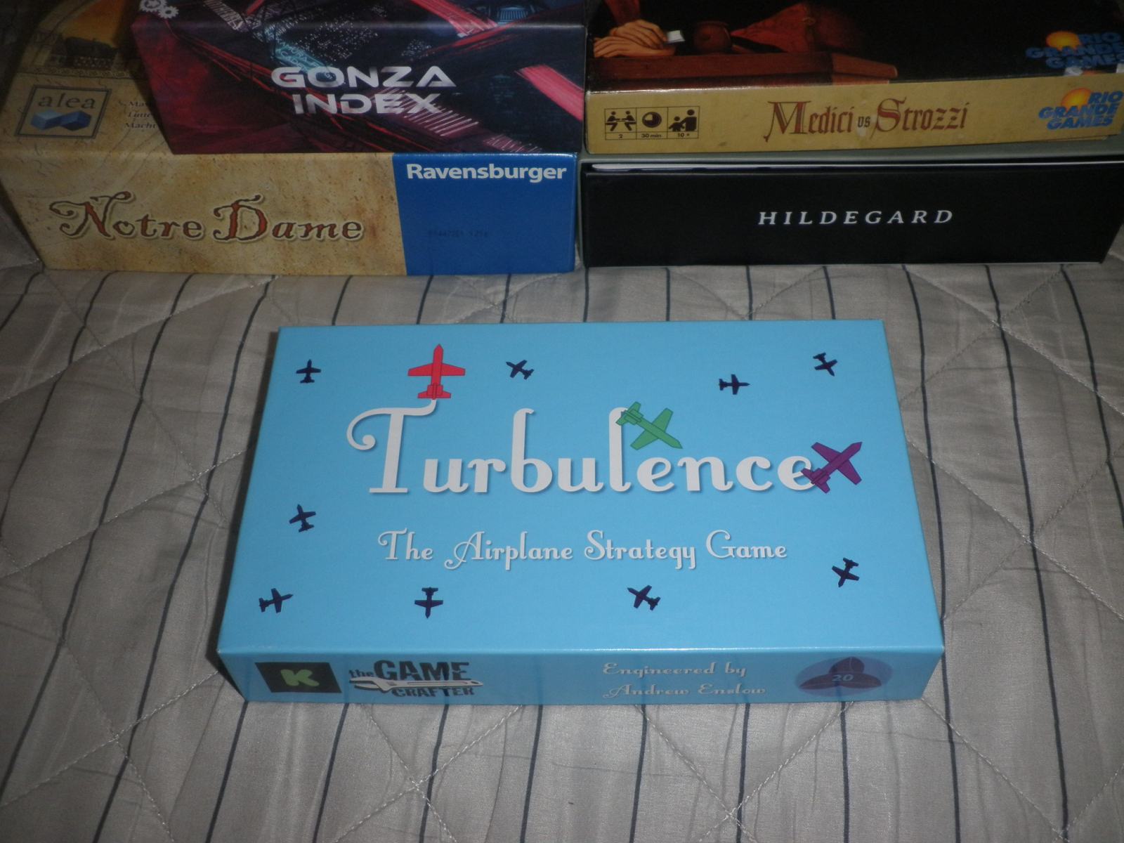 TURBULENCE - društvena igra / board game do 3 igrača